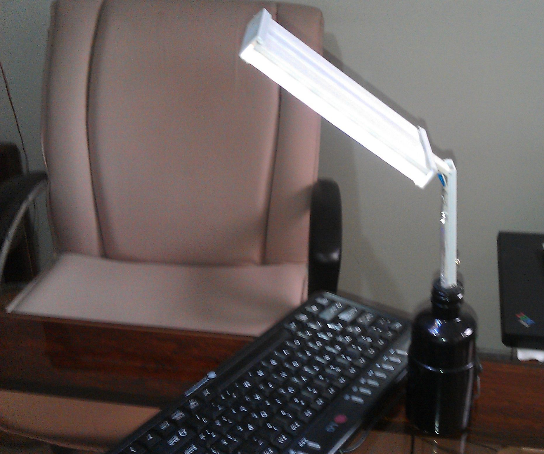 Mini Desk Lamp - Instructables