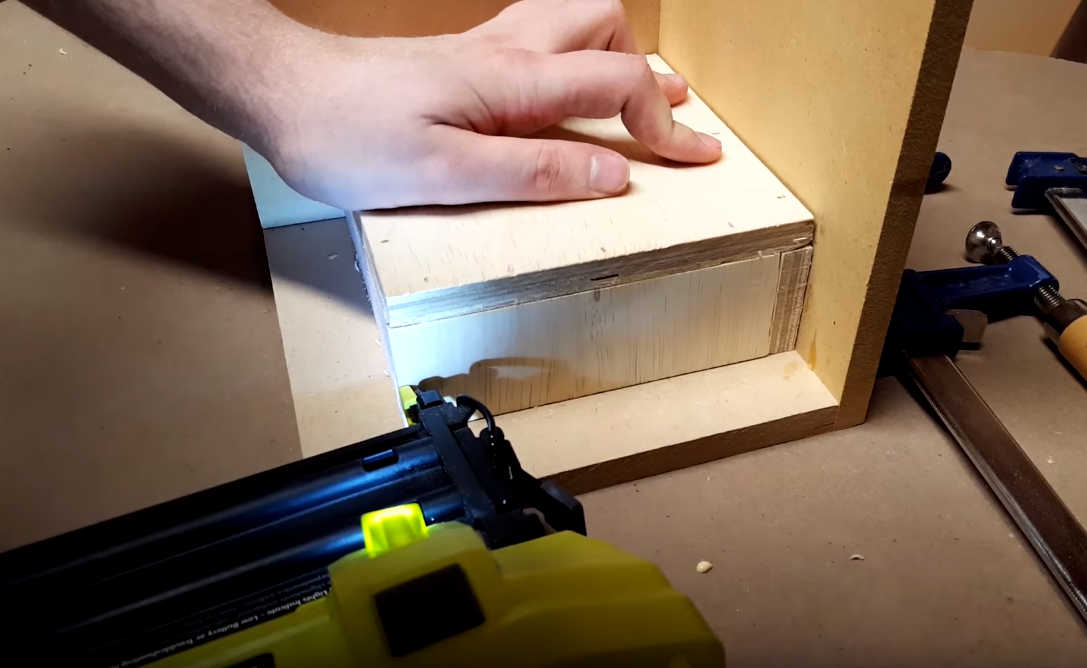 Bare Bones Vacuum Forming Box : 5 Steps (with Pictures) - Instructables