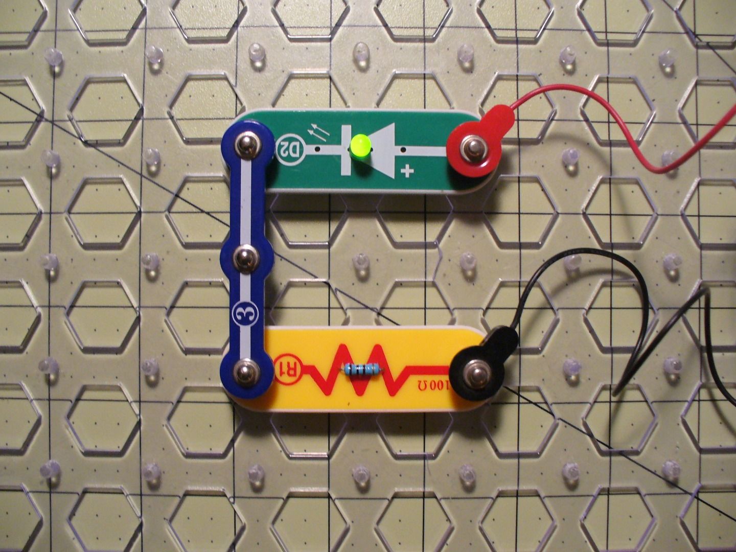 Blink Snap Circuits LED With Kano Computer : 4 Steps - Instructables