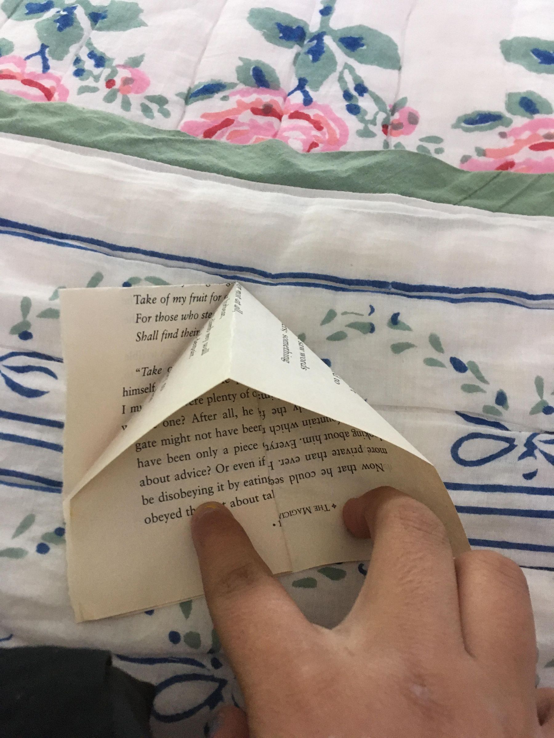 How to Make a Butterfly Origami Bookmark : 7 Steps - Instructables