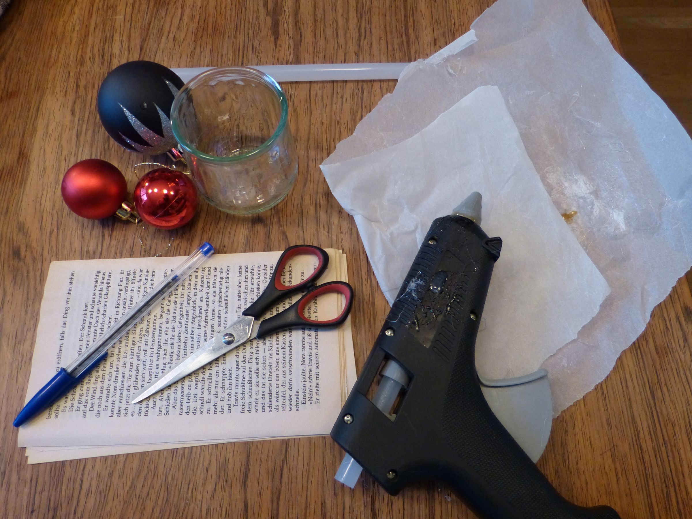 Book Page Balls : 6 Steps (with Pictures) - Instructables