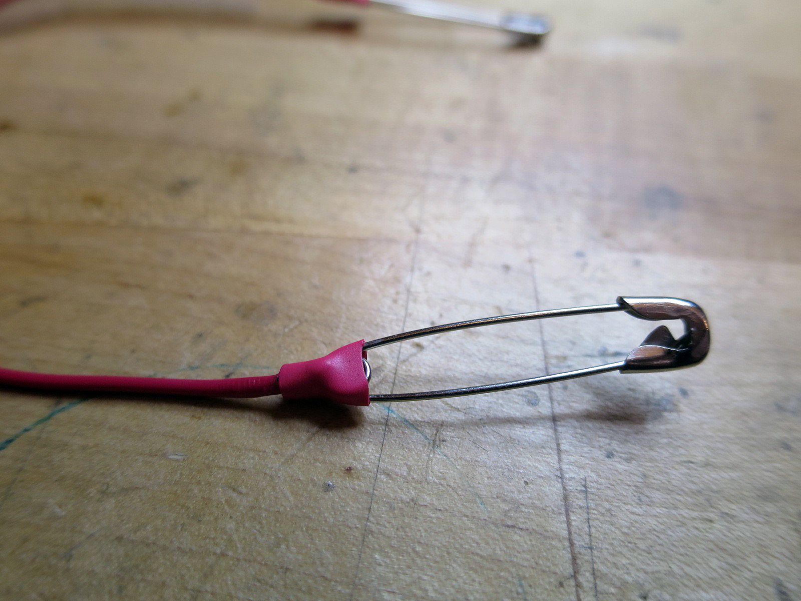 Safety Pin Crocodile Clips for ETextiles : 6 Steps (with Pictures ...