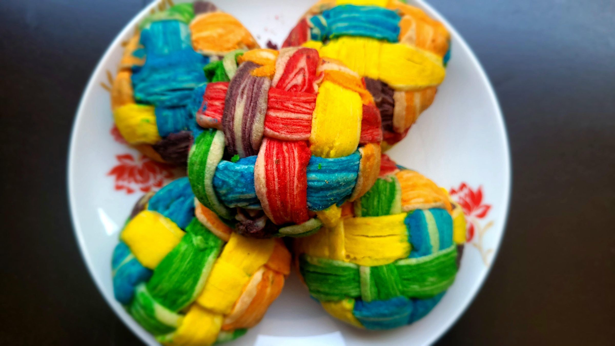 Weaved Rainbow Mooncake Pastry : 16 Steps (with Pictures) - Instructables