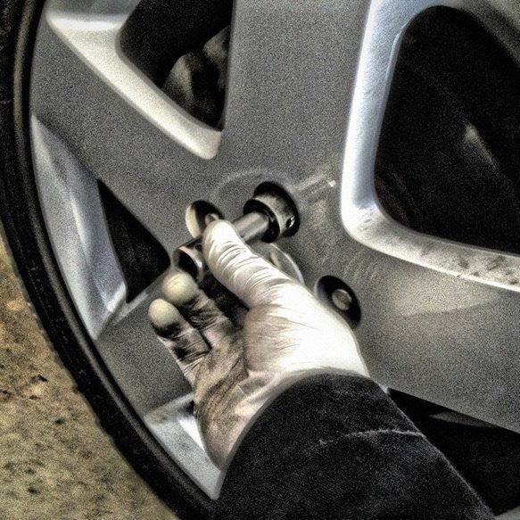 How to Rotate Your Tires : 6 Steps - Instructables