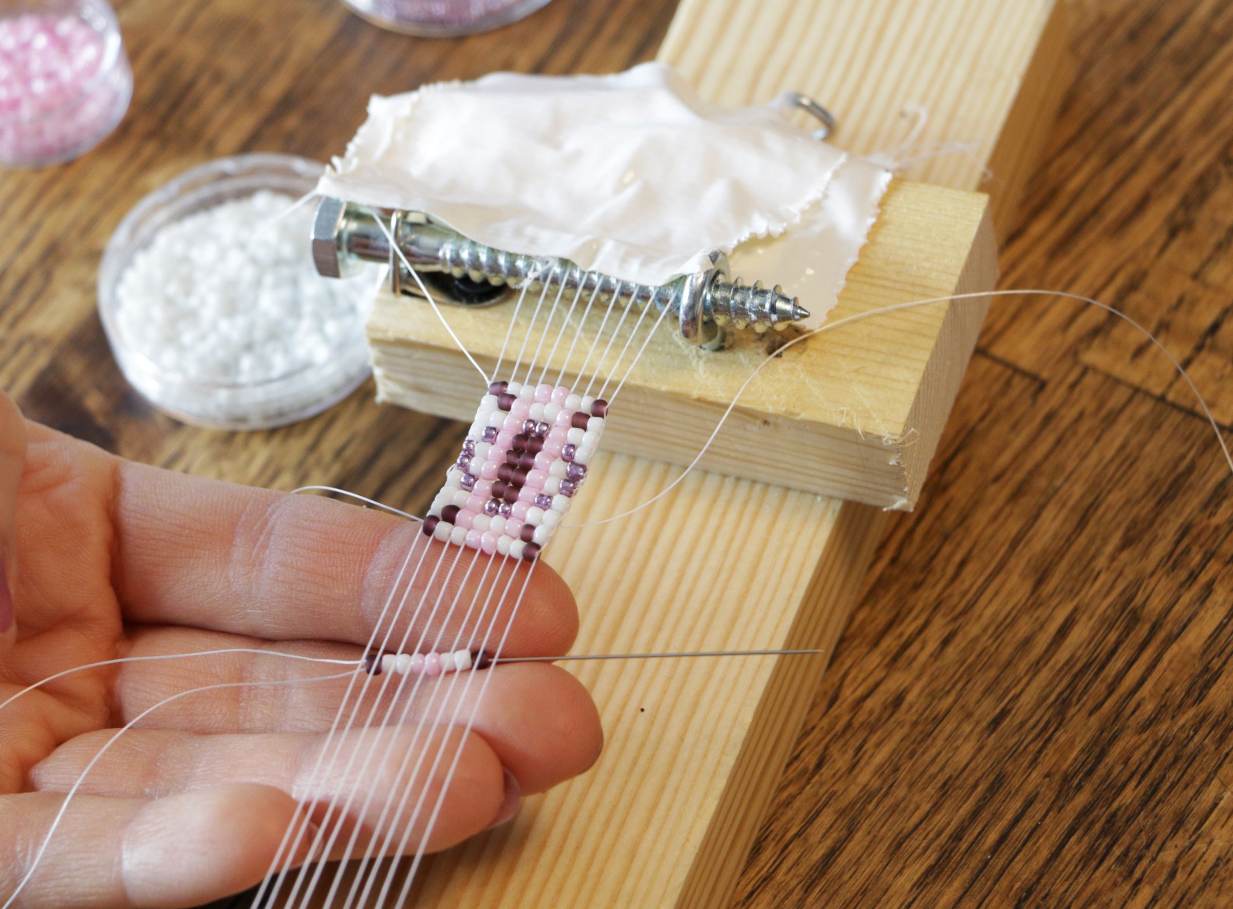 Simple Bead Weaving Loom & Bracelet : 4 Steps (with Pictures ...