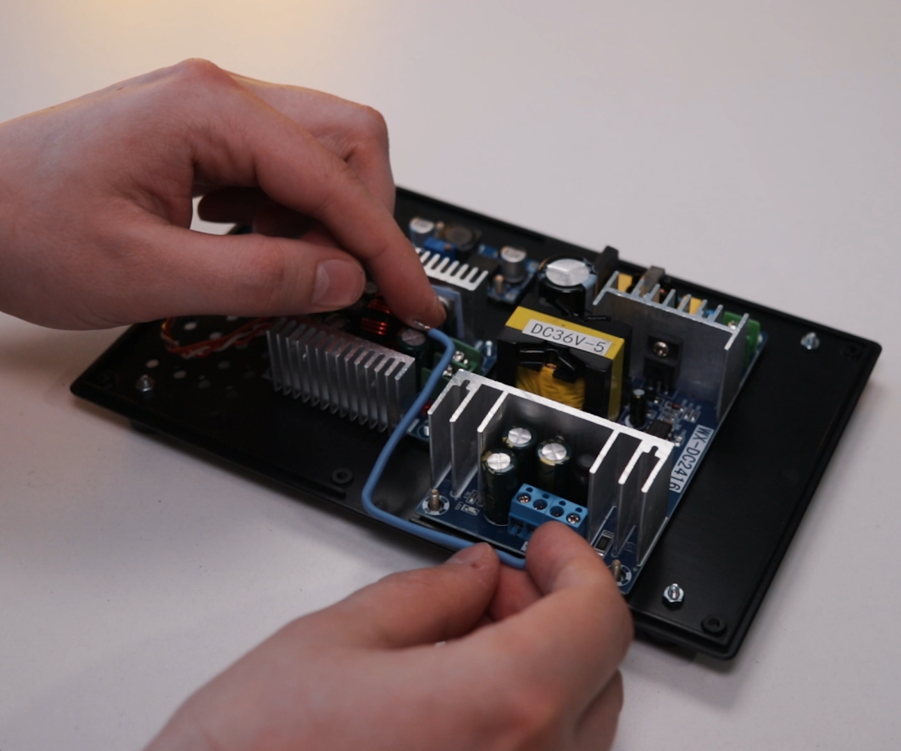 DIY Lab Bench Power Supply [Build + Tests] : 16 Steps (with Pictures ...
