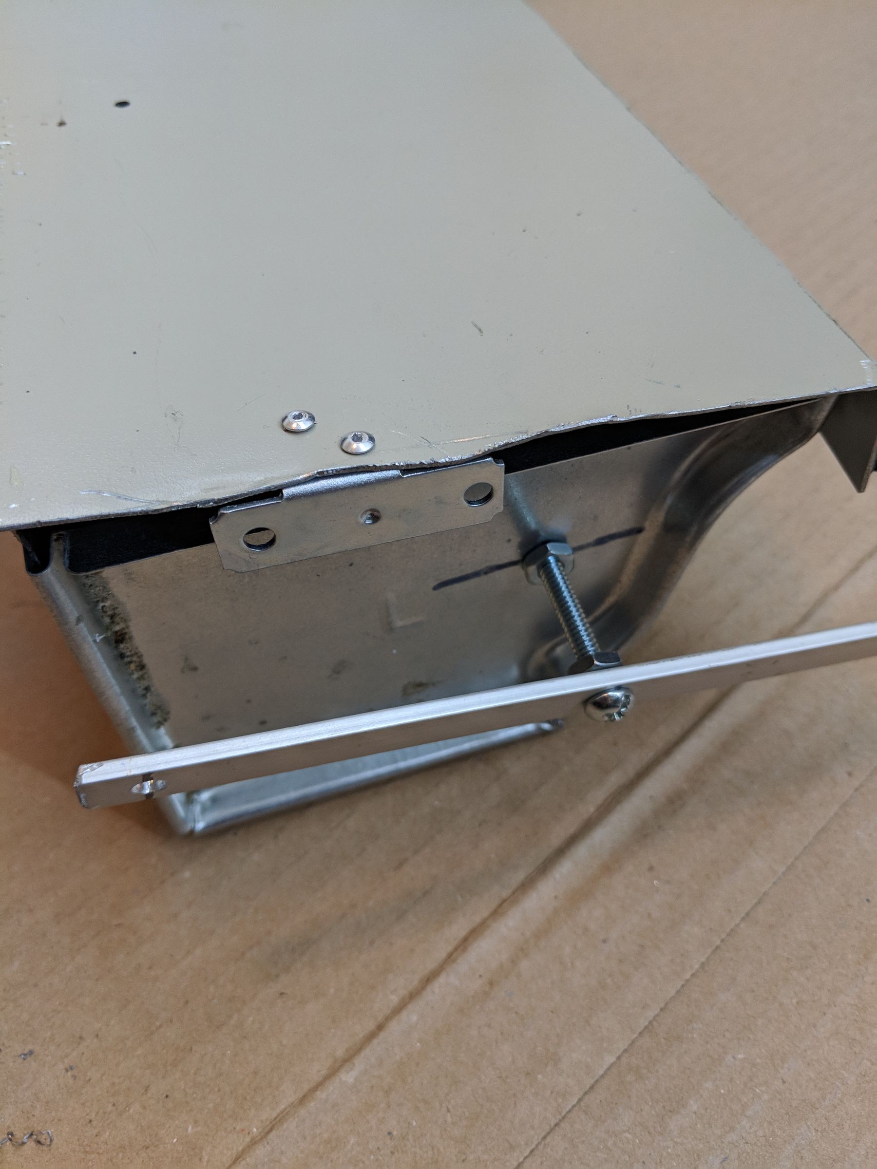 Automatic Chicken Feeder With Upcycled Gutter & Metal Pieces : 14 Steps ...