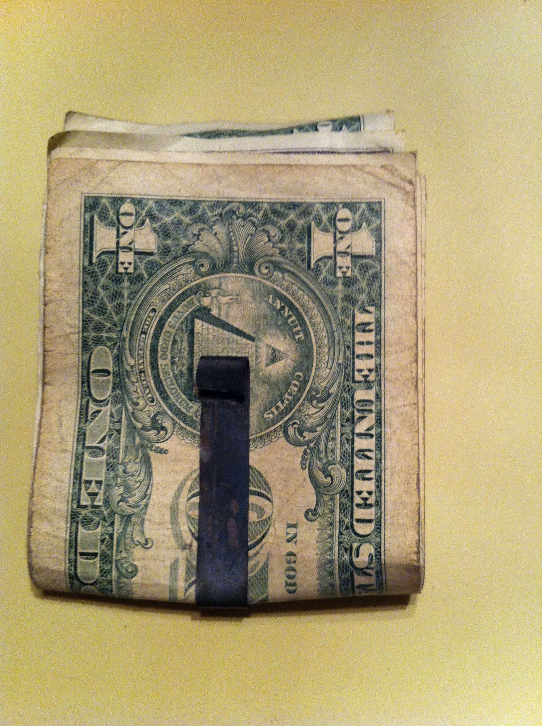 How to Make a Money Clip From a Saw Blade : 7 Steps - Instructables