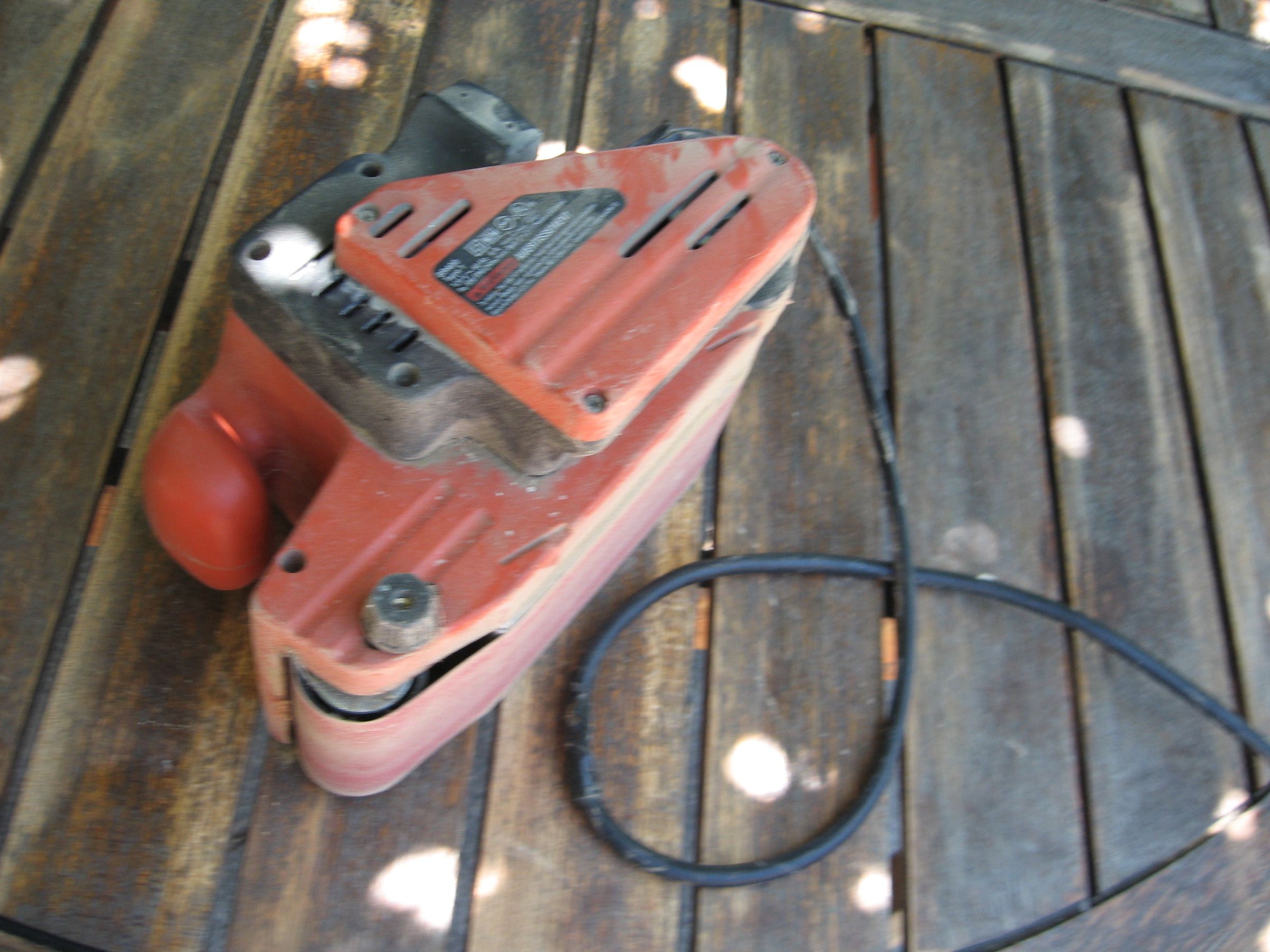 How to Make a Small But Awesome Throwing Axe : 7 Steps - Instructables