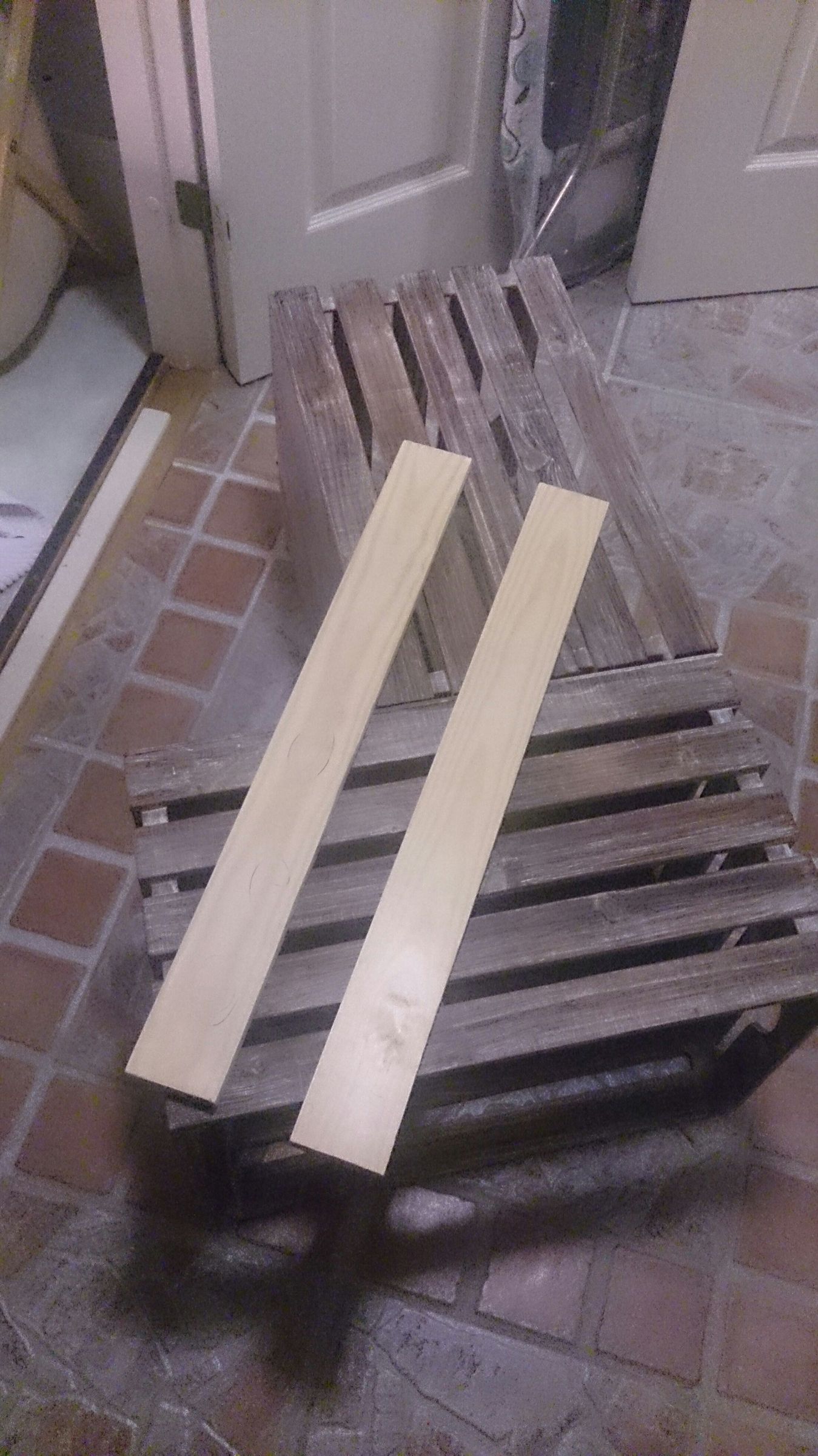 Apple Crate Coffee Table : 8 Steps (with Pictures) - Instructables