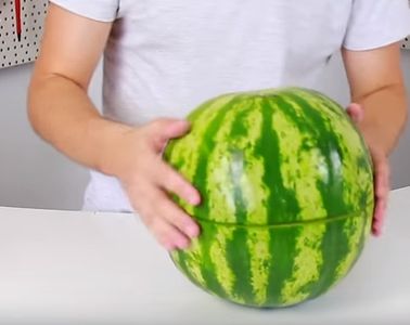 SUPER EASY WATERMELON TRICK ! ? Tutorial : 4 Steps - Instructables