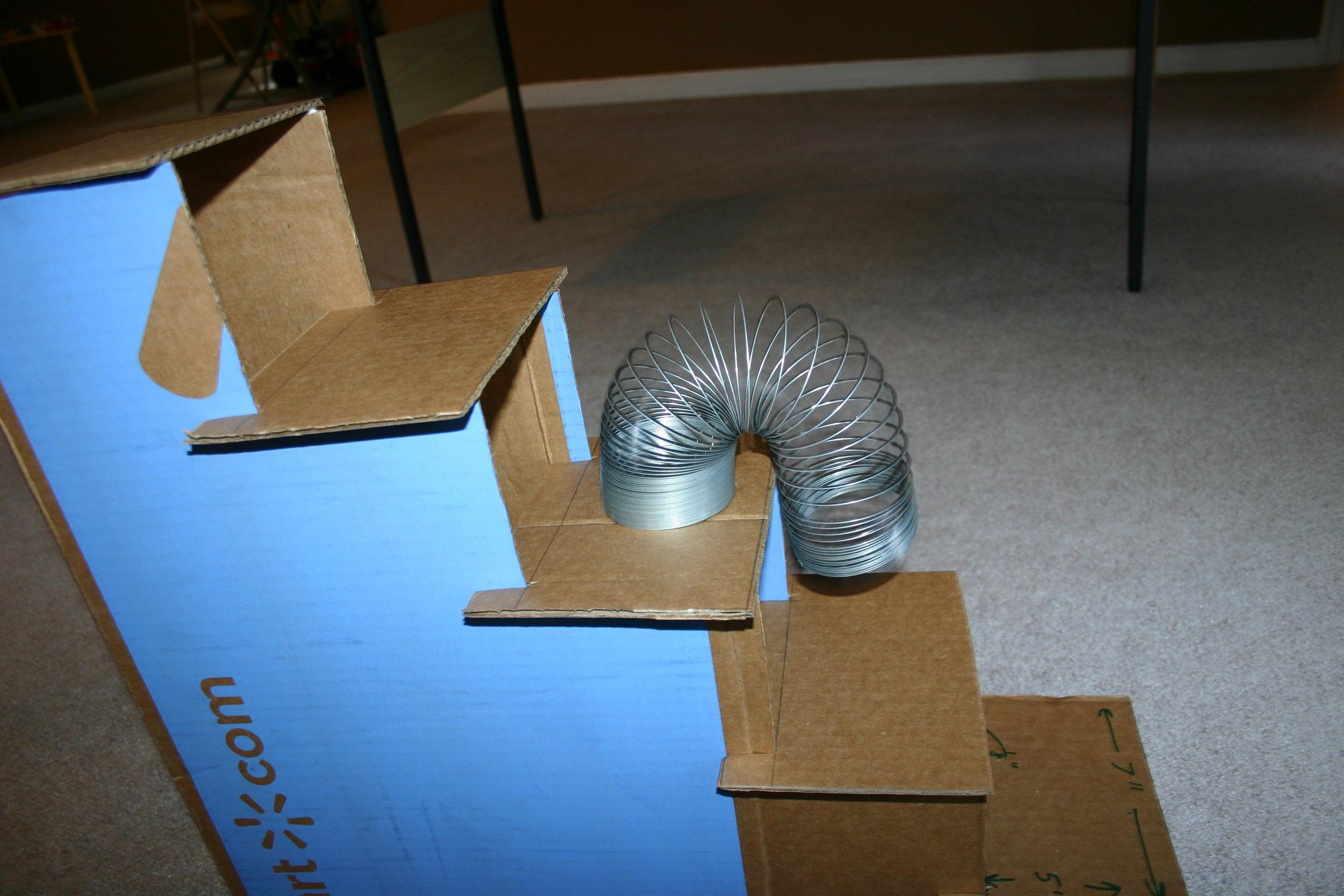 Slinky on Stairs : 9 Steps (with Pictures) - Instructables