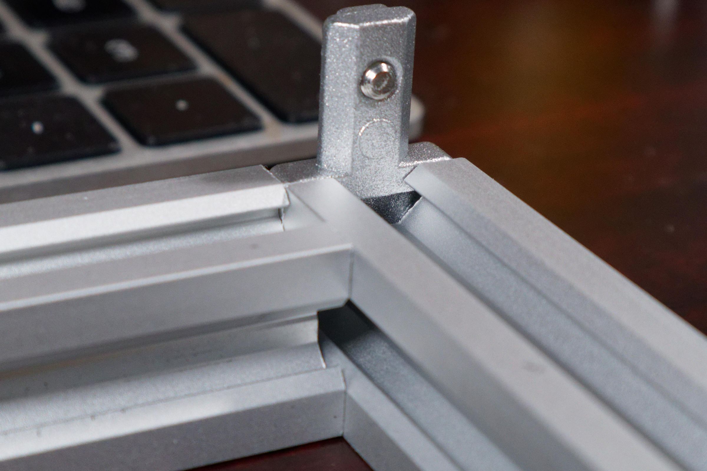 Lets Make a Simple Extruded Aluminum Display Cube. : 13 Steps (with Pictures) - Instructables