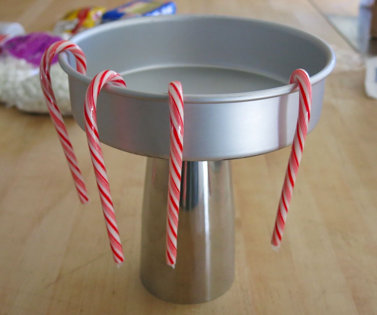Candy Cane Stirrers : 5 Steps (with Pictures) - Instructables