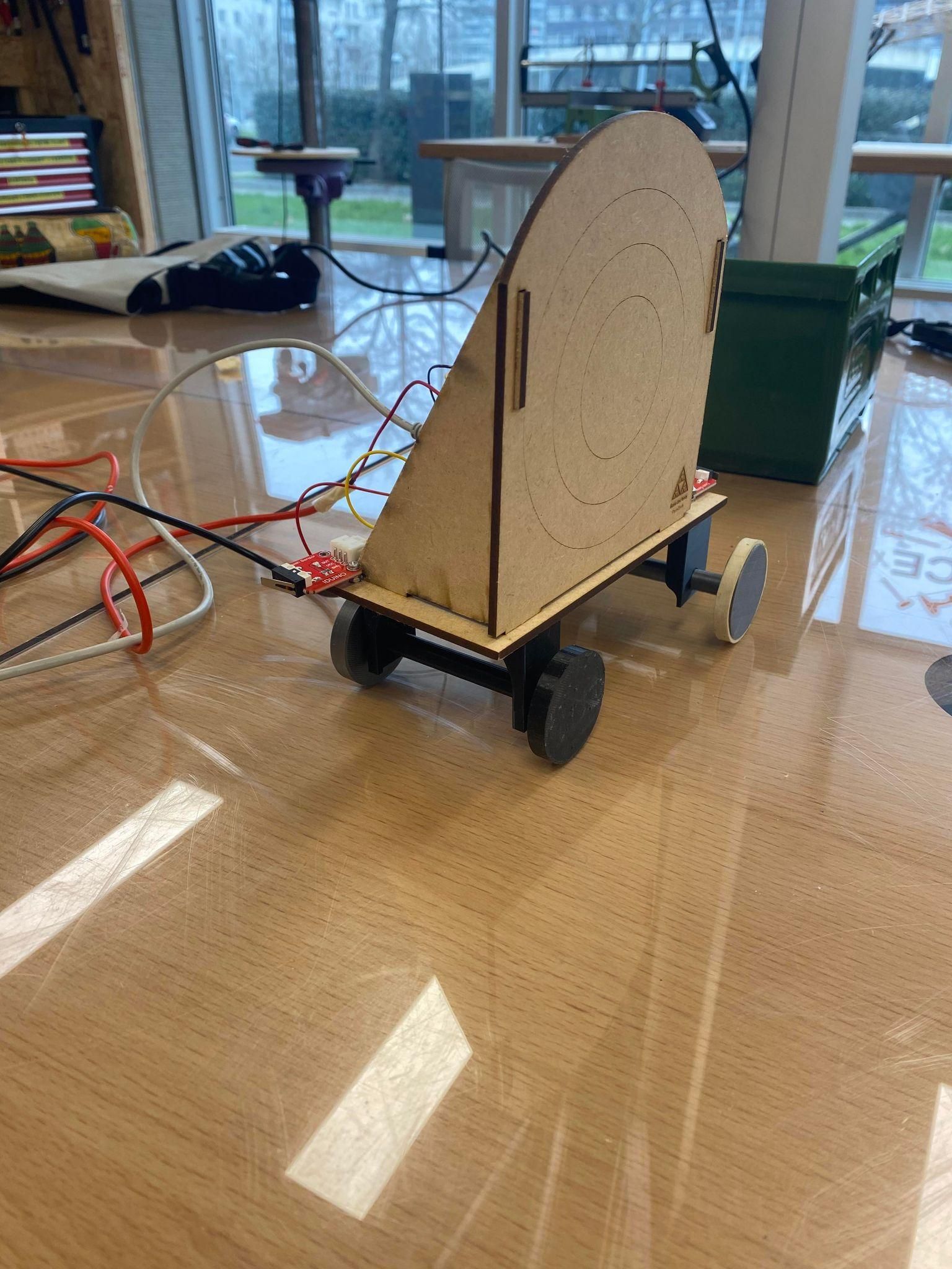 A Moving Target : 4 Steps - Instructables