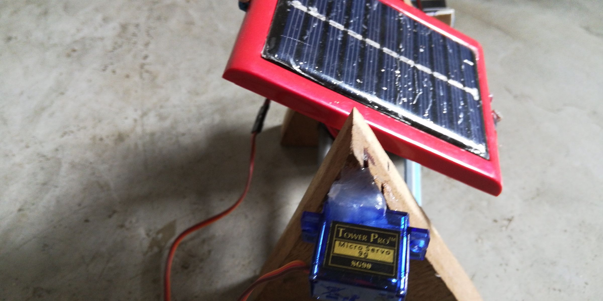 How to Make Solar Tracker Using Arduino and Servo Motor : 4 Steps ...