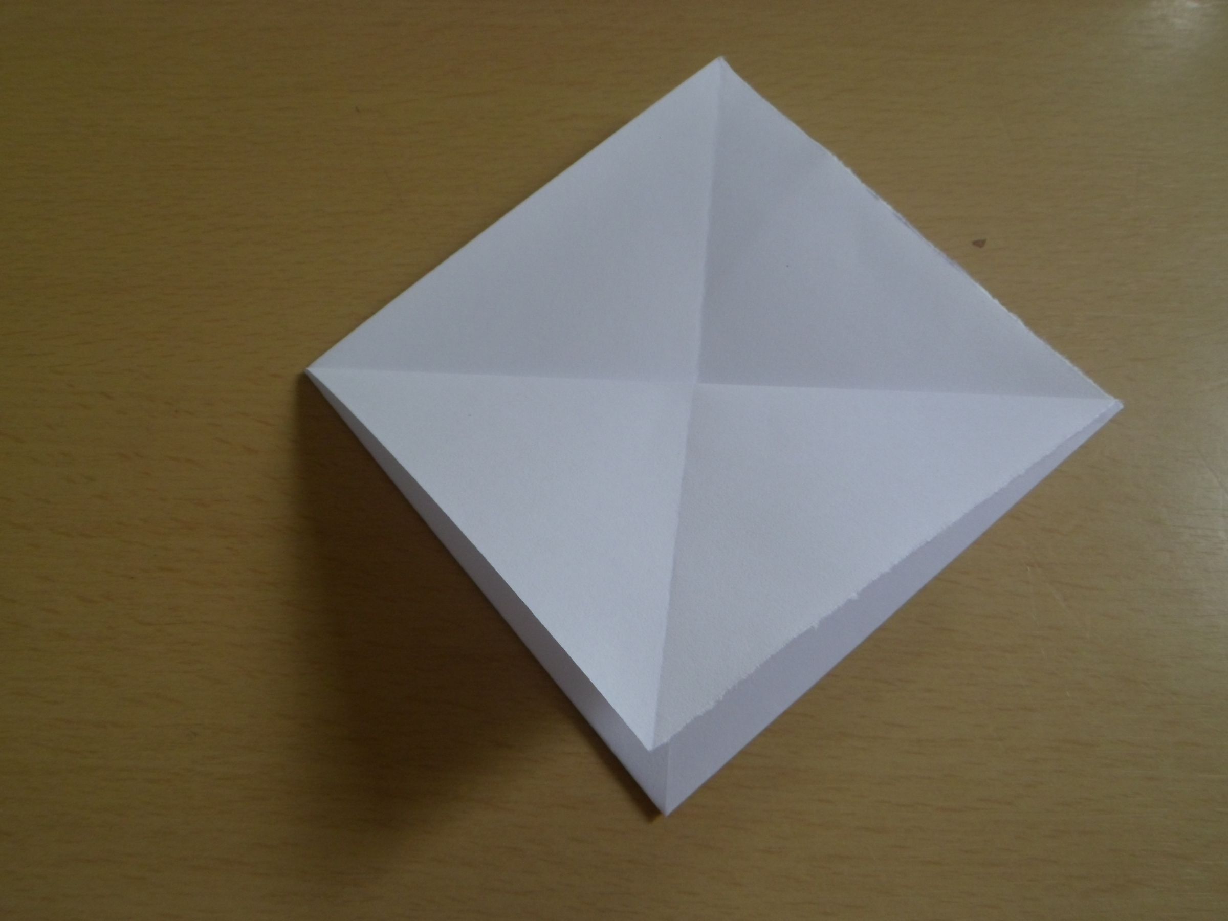 Origami Robo : 8 Steps - Instructables