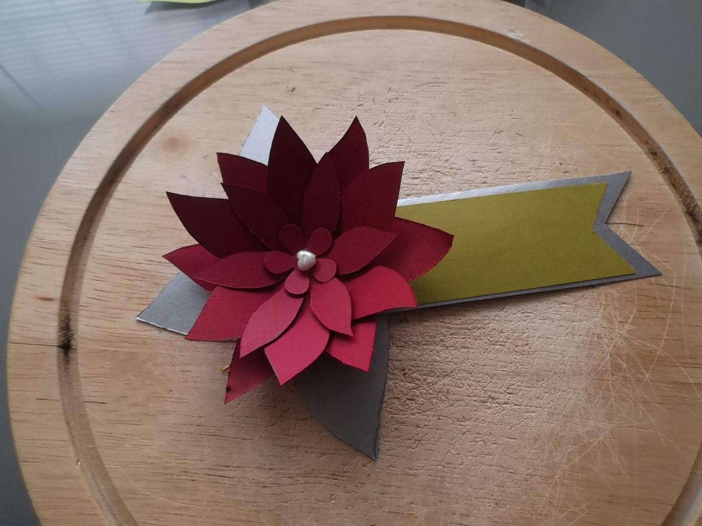 Paper Flower Place Cards - Instructables