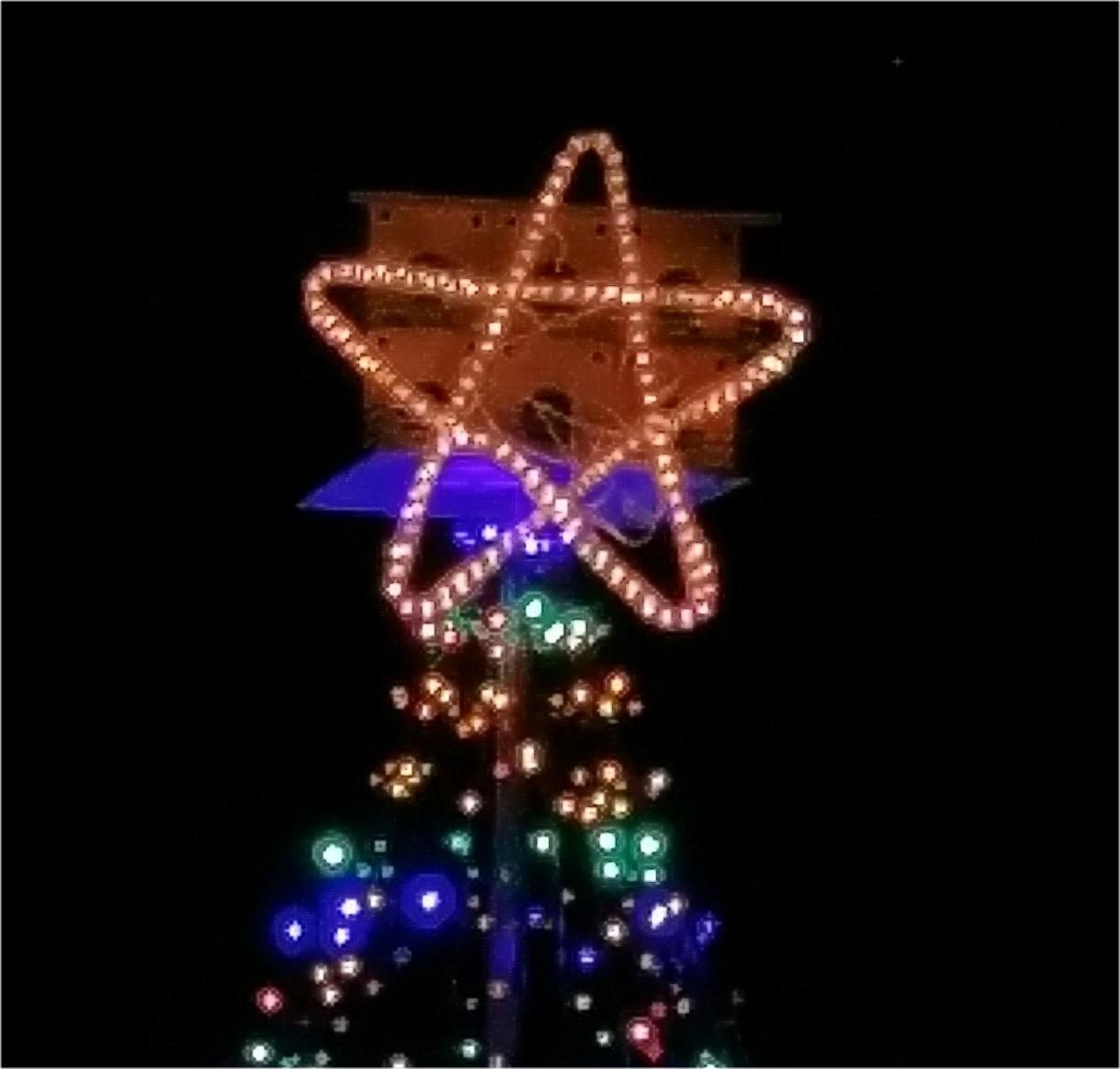 Intro: DIY Lighted Star ~ From 5 Coat Hangers & a Rope Light : 10 Steps ...