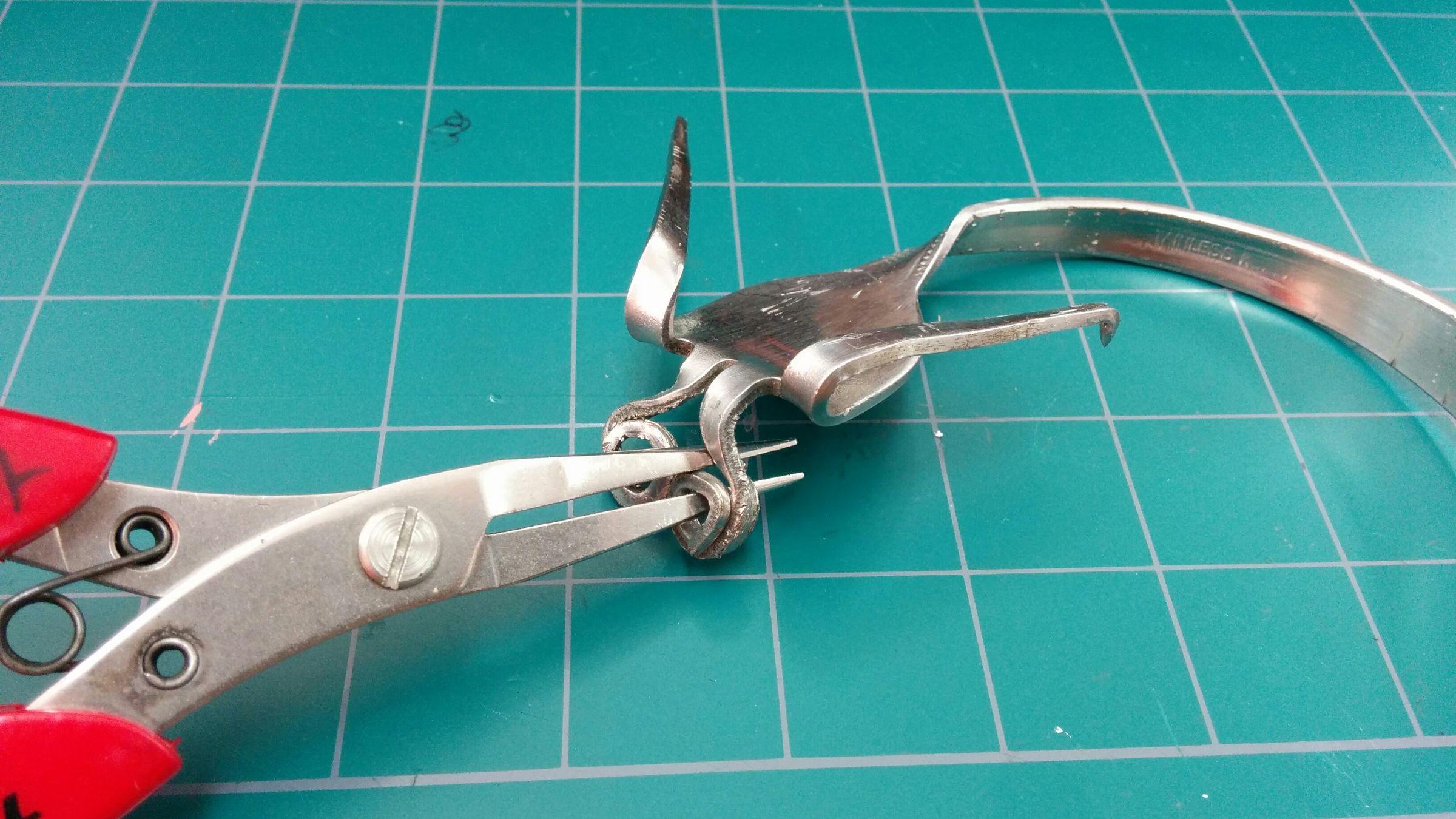 Center of Gravity 'Fork Dragon' : 5 Steps (with Pictures) - Instructables