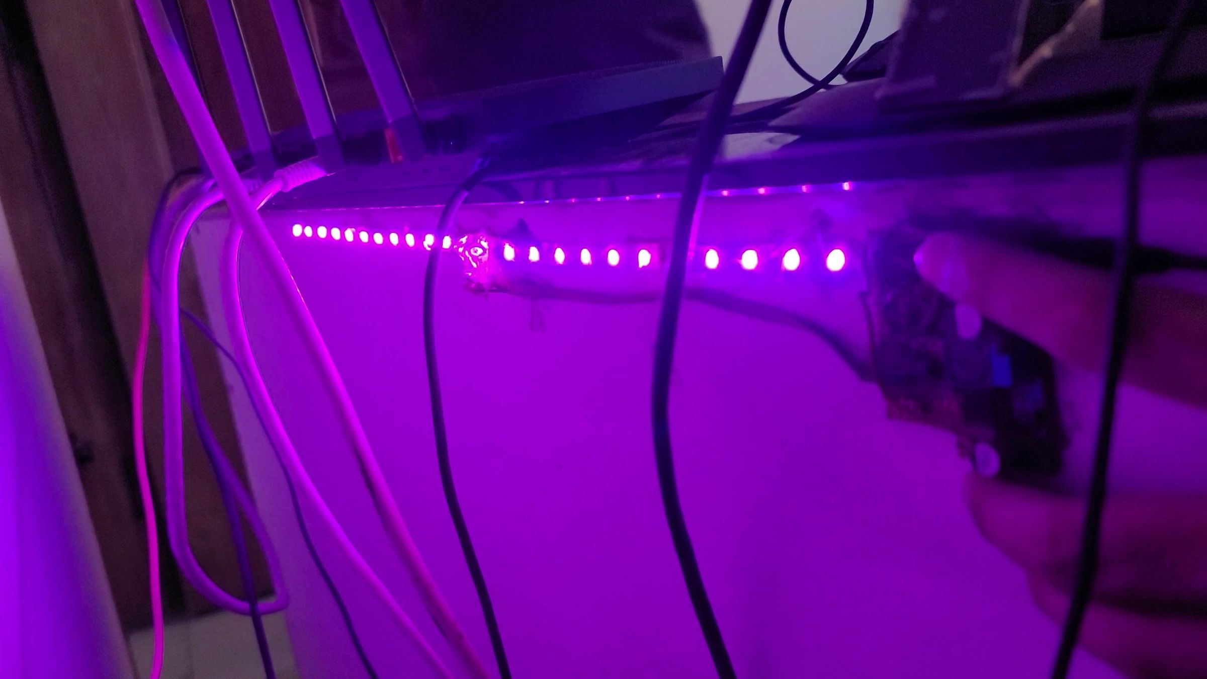 Making 12V LED Strip Controller Run by Mobile Charger & No Microcontroller : 9 Steps (with ...