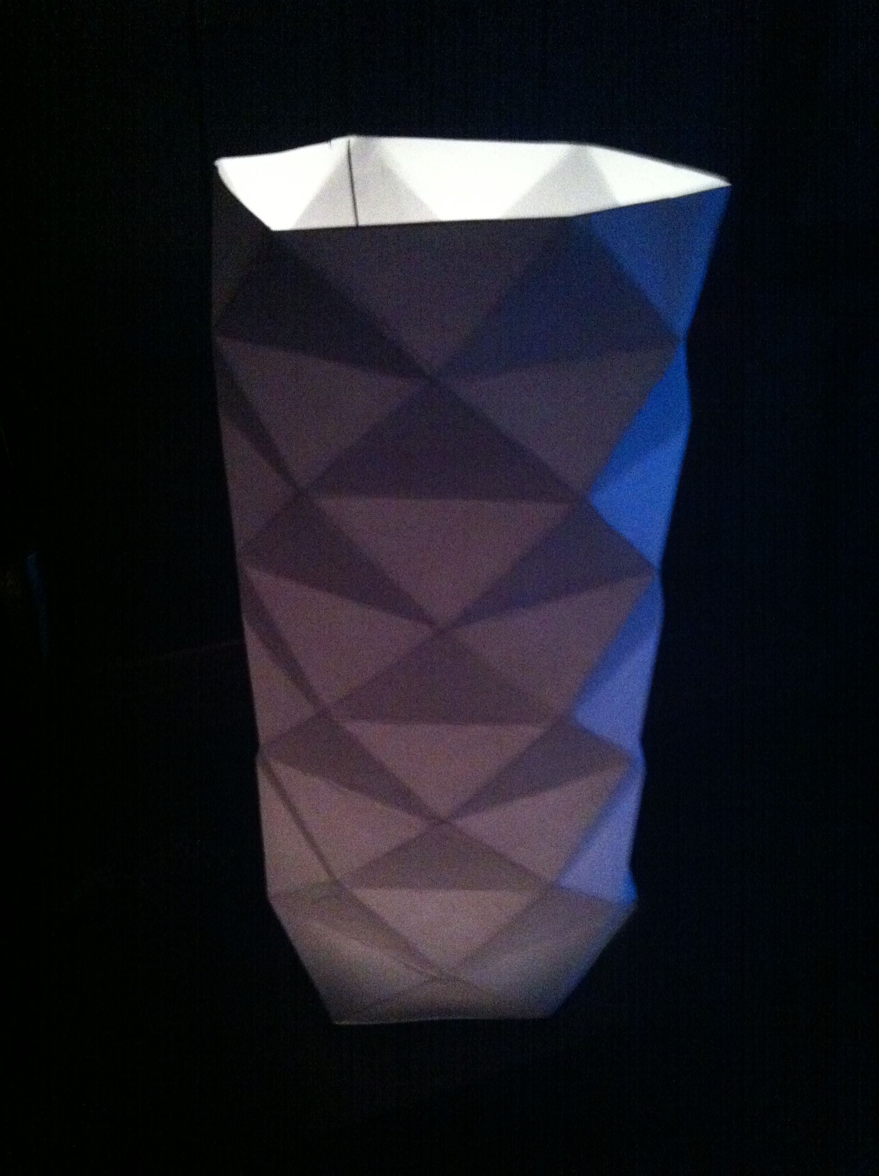 Simple Origami Lamp : 8 Steps - Instructables