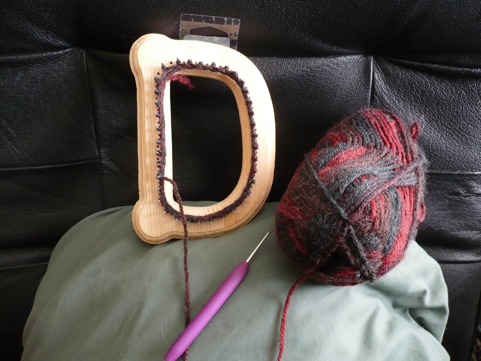 Hand Make Sock Knitting Loom : 8 Steps (with Pictures) - Instructables