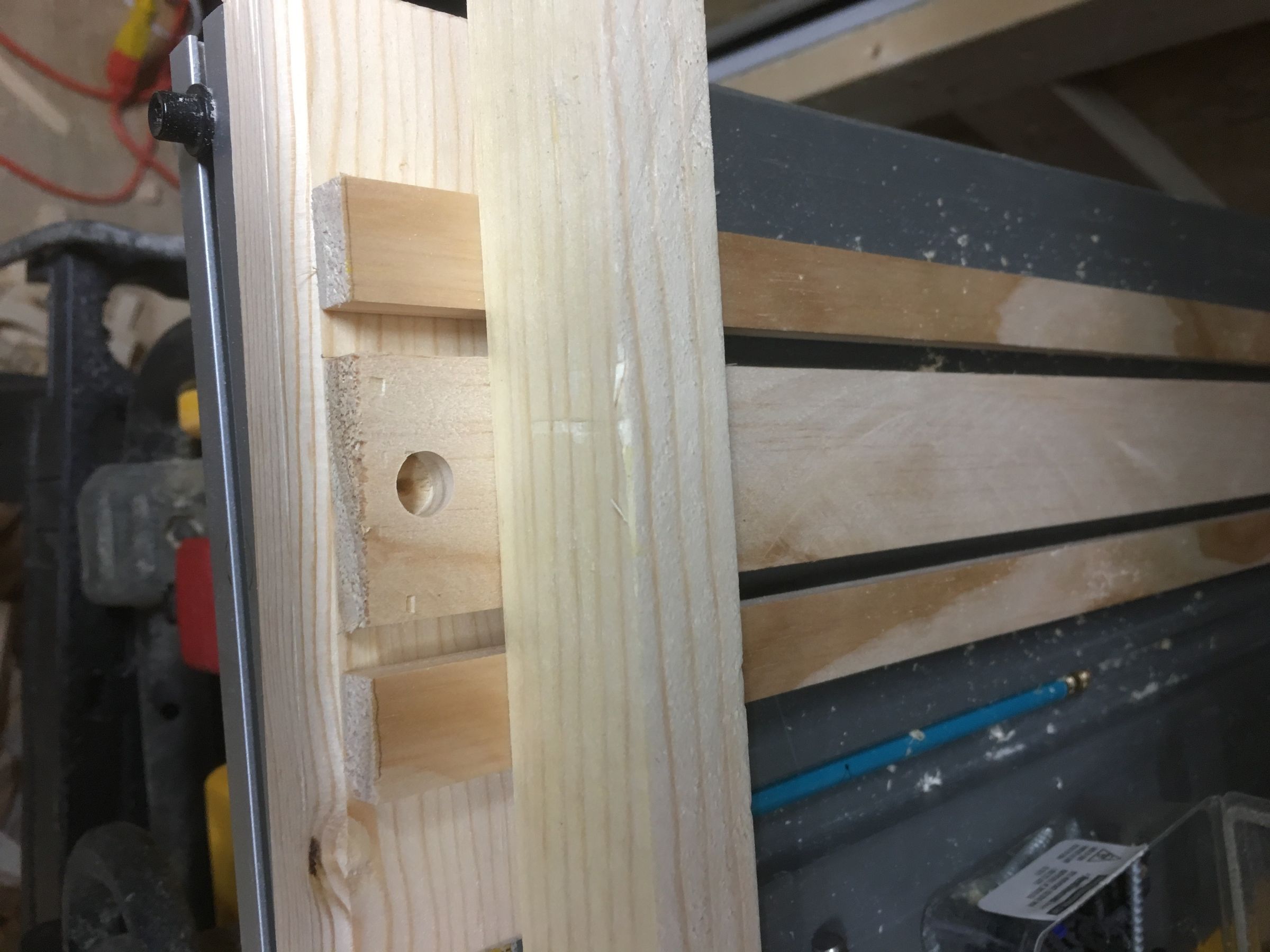 Wall Easel : 38 Steps (with Pictures) - Instructables