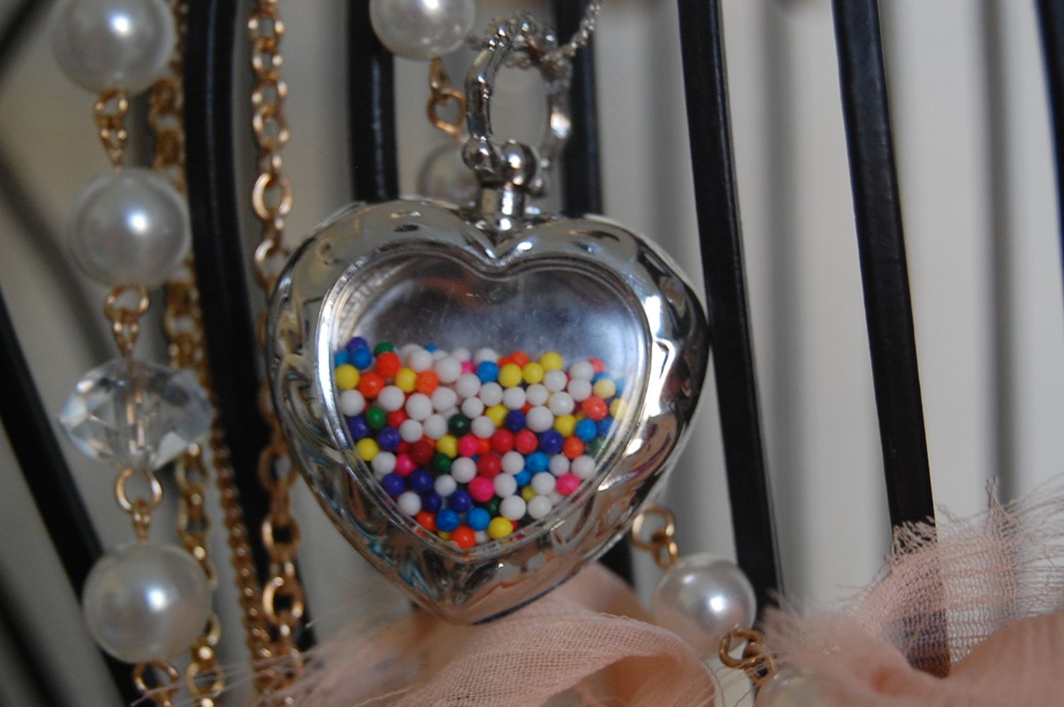 Perfect Little Sprinkle Necklace. - Instructables