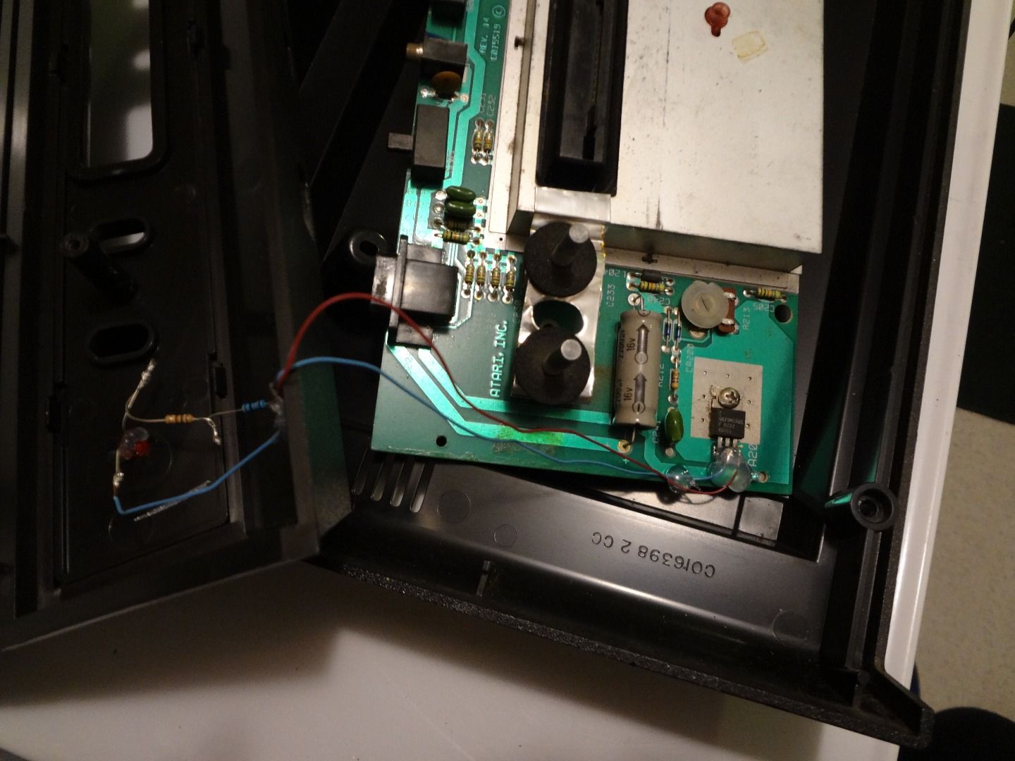 Atari 2600 Power on Led Indicator. : 6 Steps - Instructables