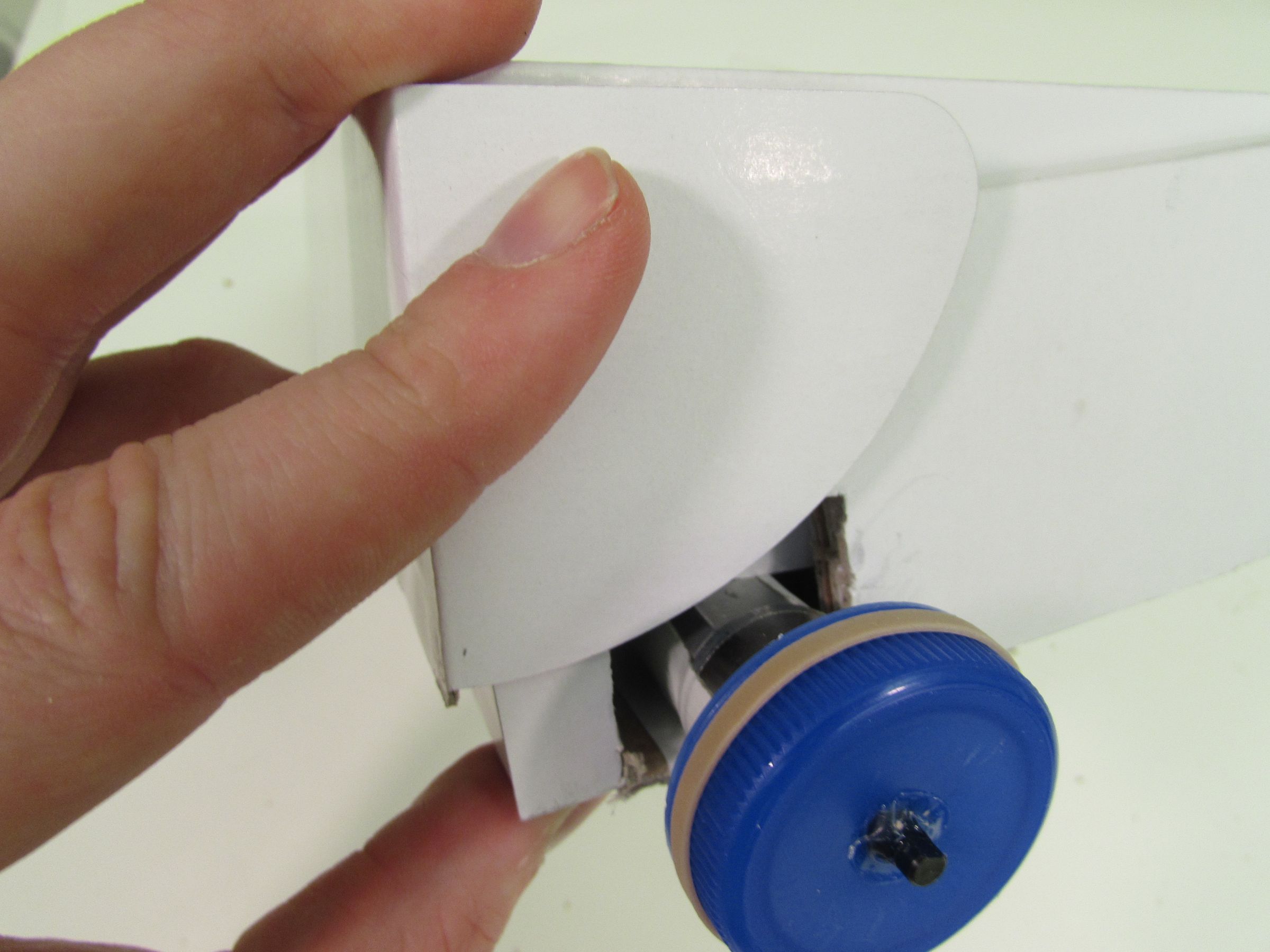 Cardboard Chassis for Cheap Robots 1: Boxbot : 10 Steps (with Pictures ...