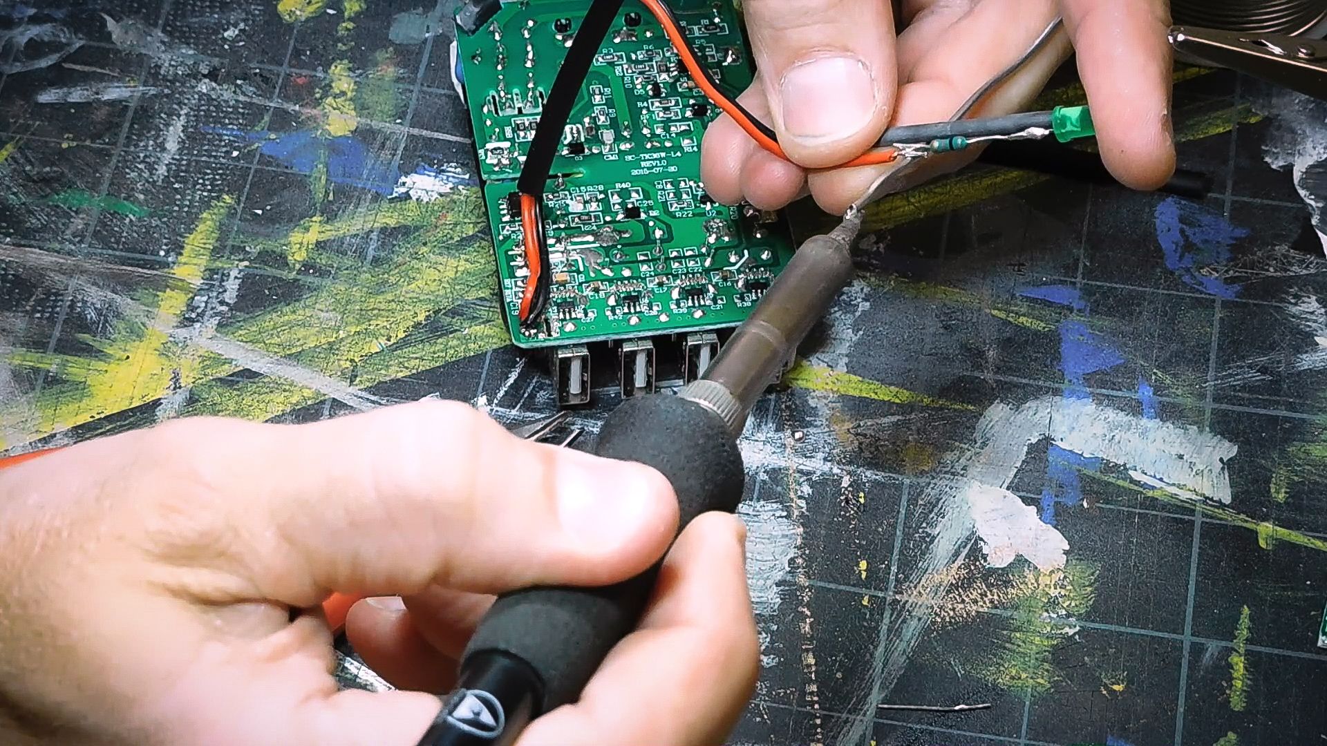 Concrete USB Charging Hub With Storage : 13 Steps (with Pictures ...