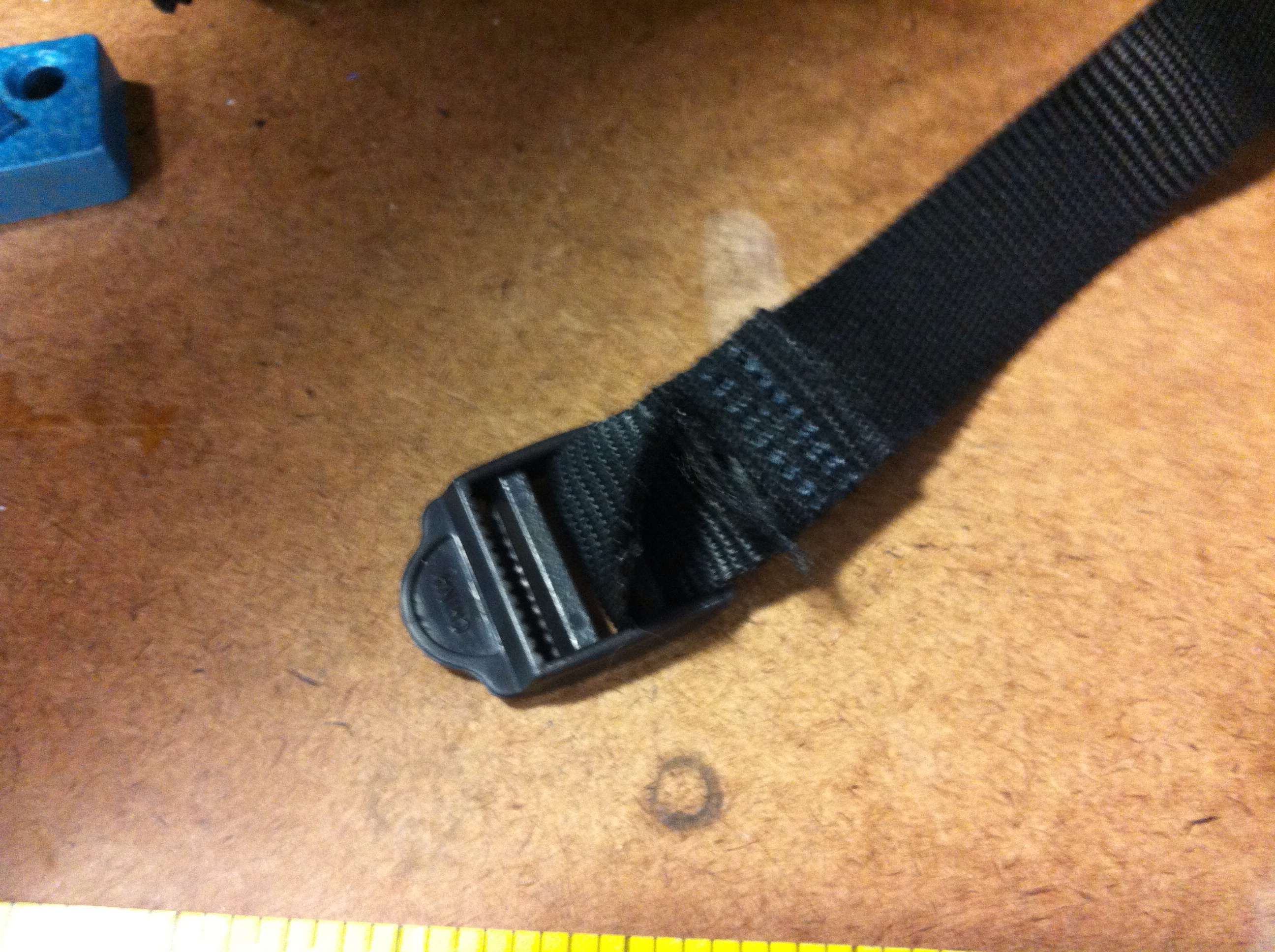 No-Sew Repair of Backpack Buckle : 8 Steps (with Pictures) - Instructables
