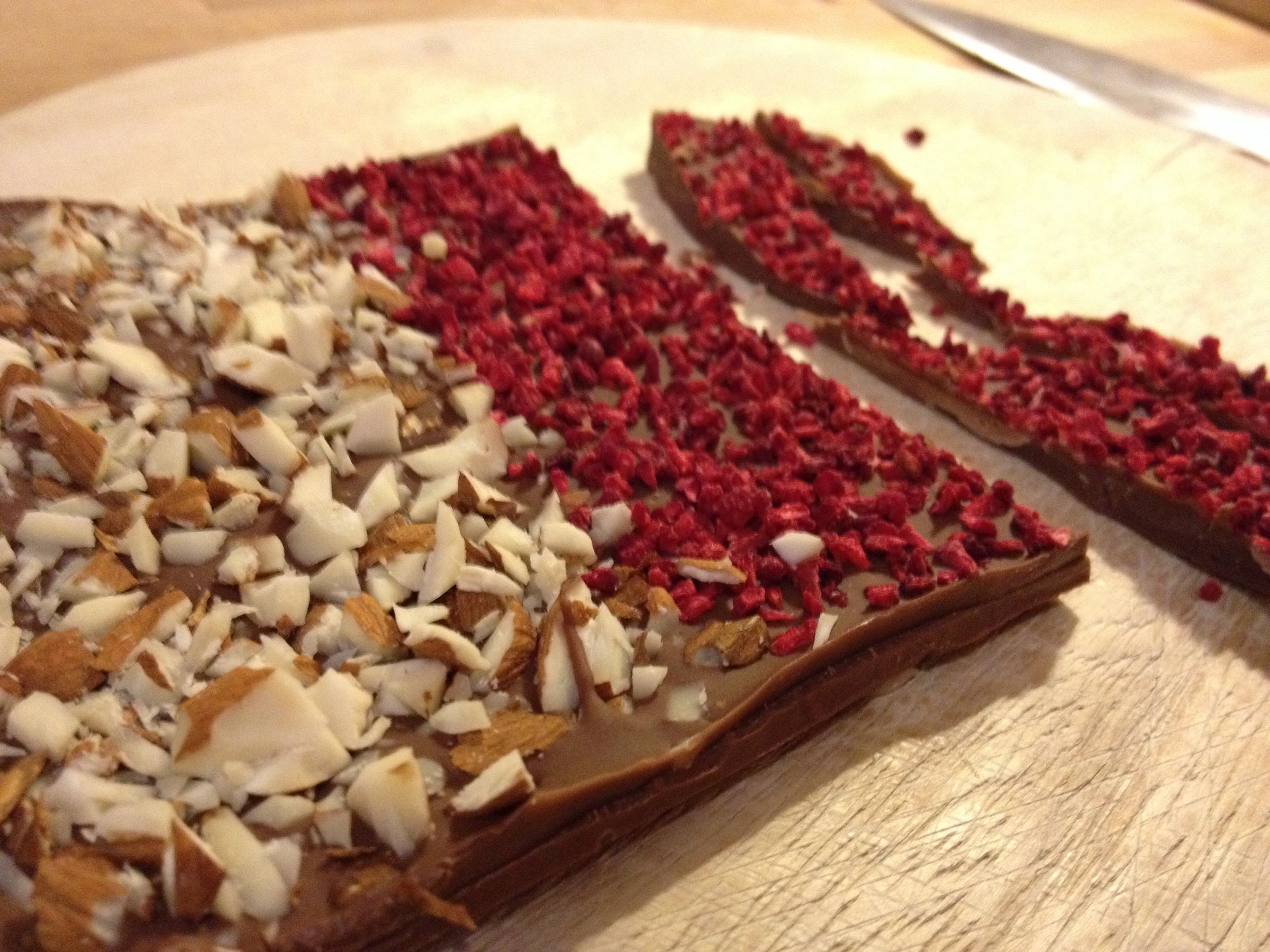 Make Your Own Delicious Plate of Chocolate : 5 Steps - Instructables