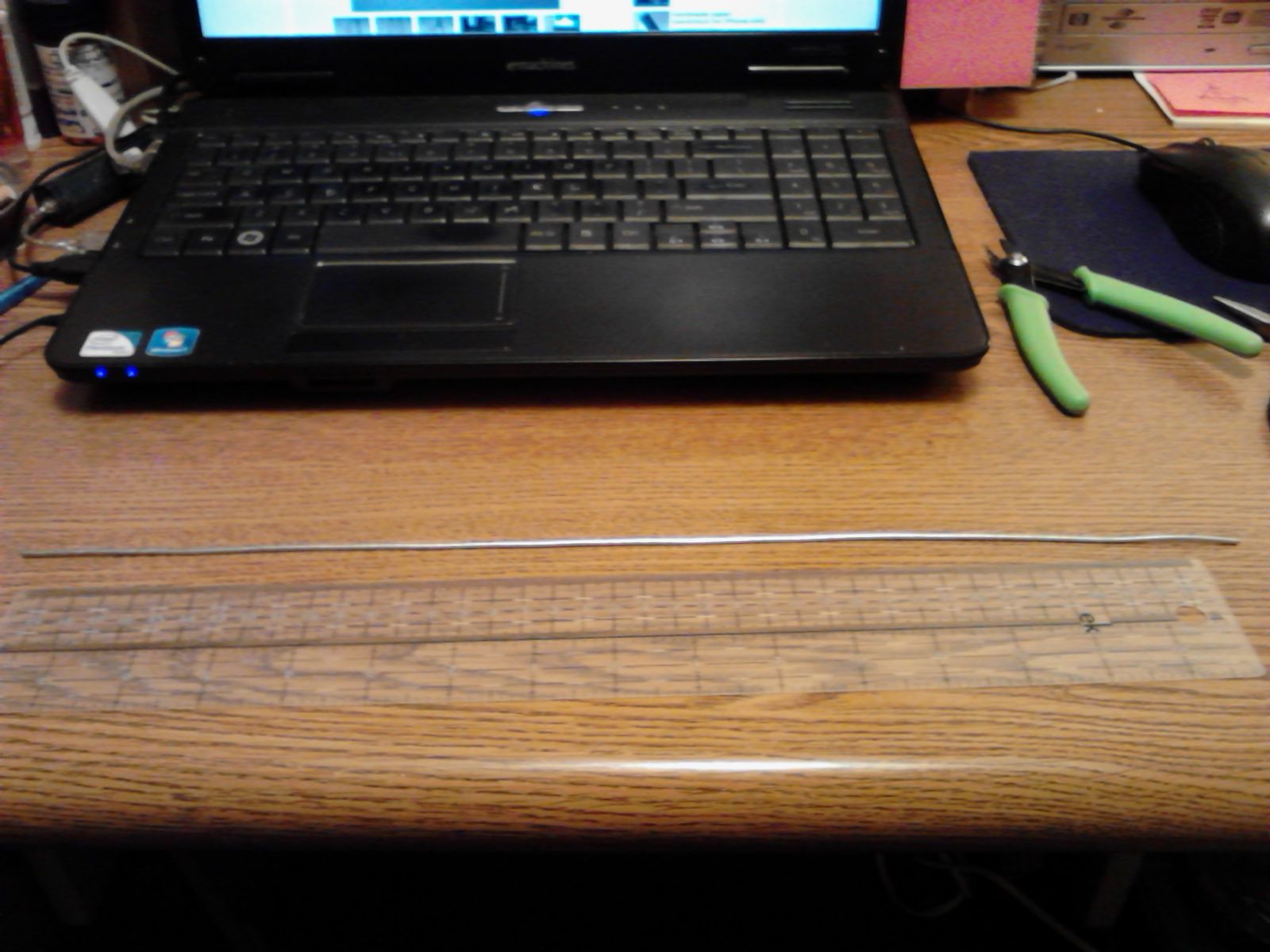 Wire Phone Stand : 9 Steps - Instructables