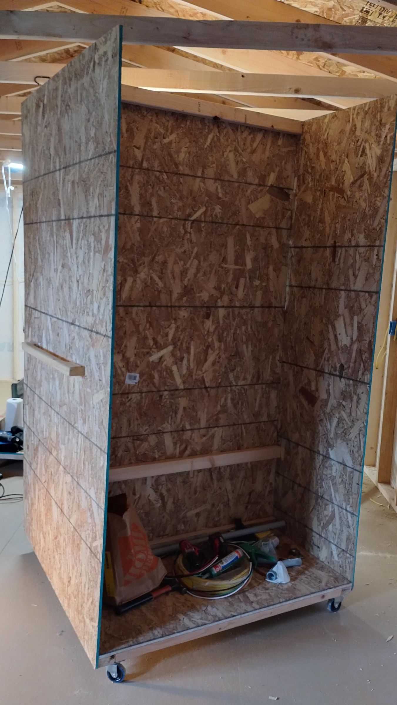 Sliding Shed Shelves : 8 Steps (with Pictures) - Instructables