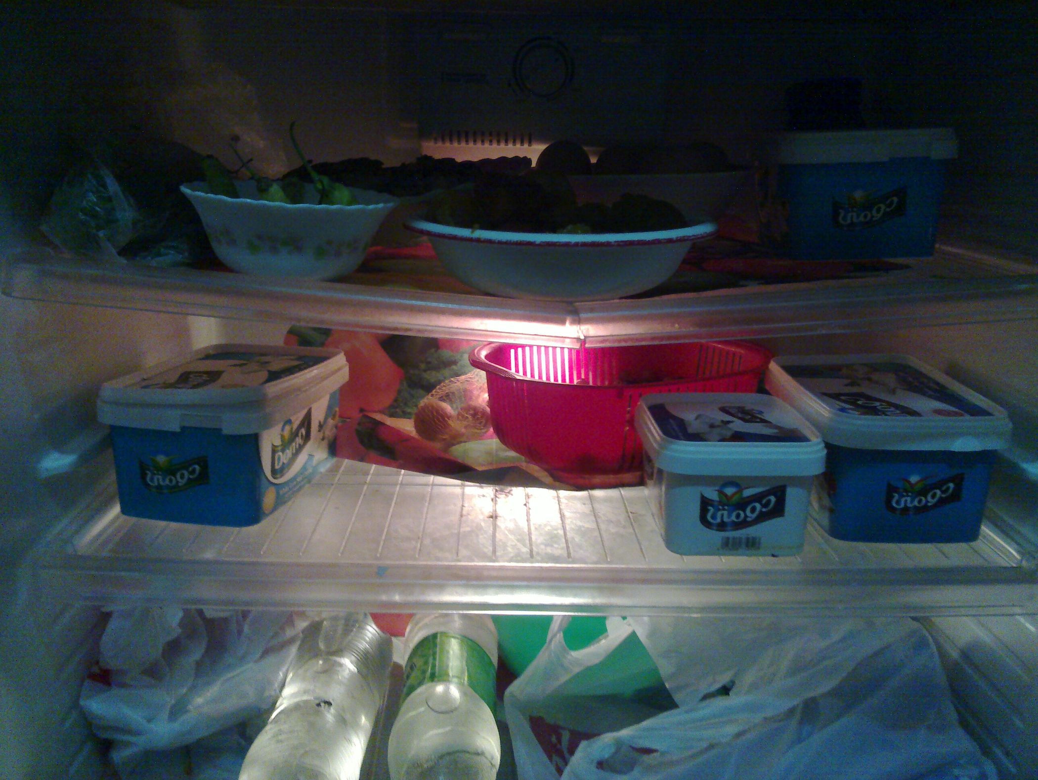 Fixing Broken Refrigerator Shelf With SUGRU. : 4 Steps - Instructables