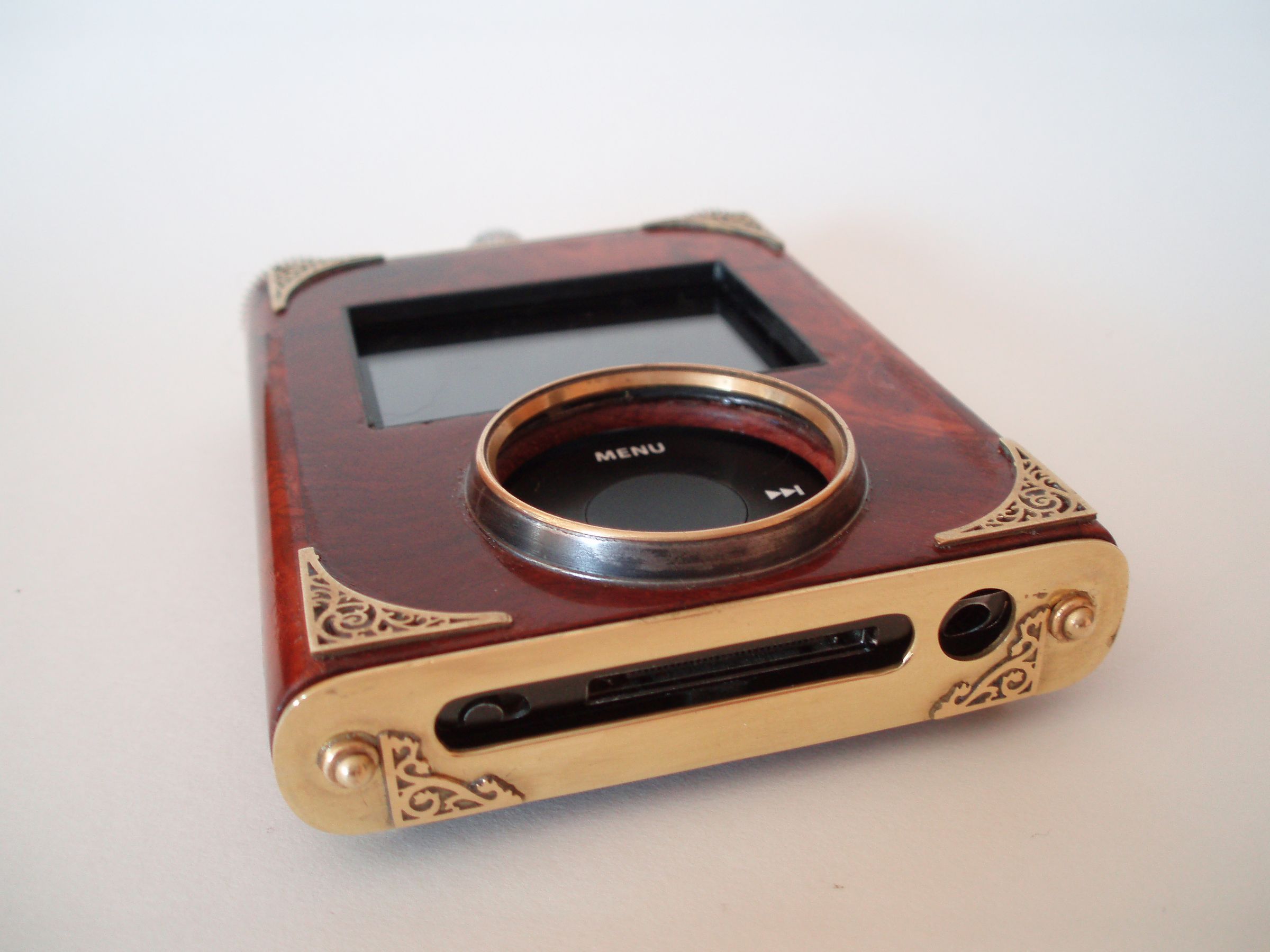 Steampunk IPod Portable Rig (with Pictures) - Instructables