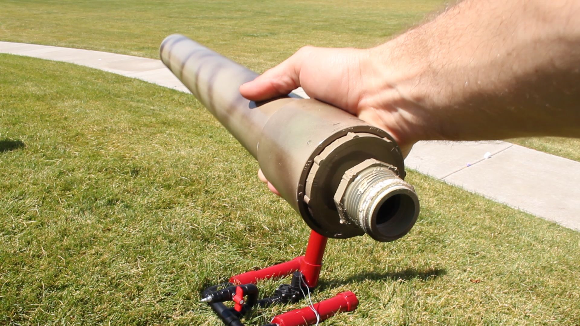 Smash the Summer Heat With These DIY Water Weapons! : 6 Steps (with ...