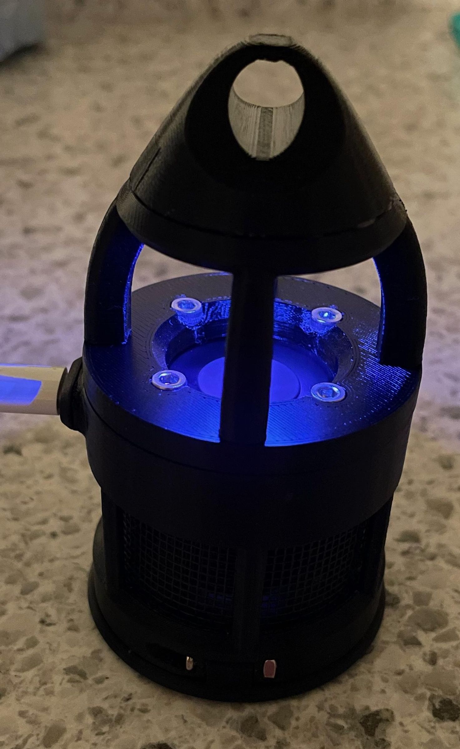 USB Powered Bug Catcher : 8 Steps (with Pictures) - Instructables