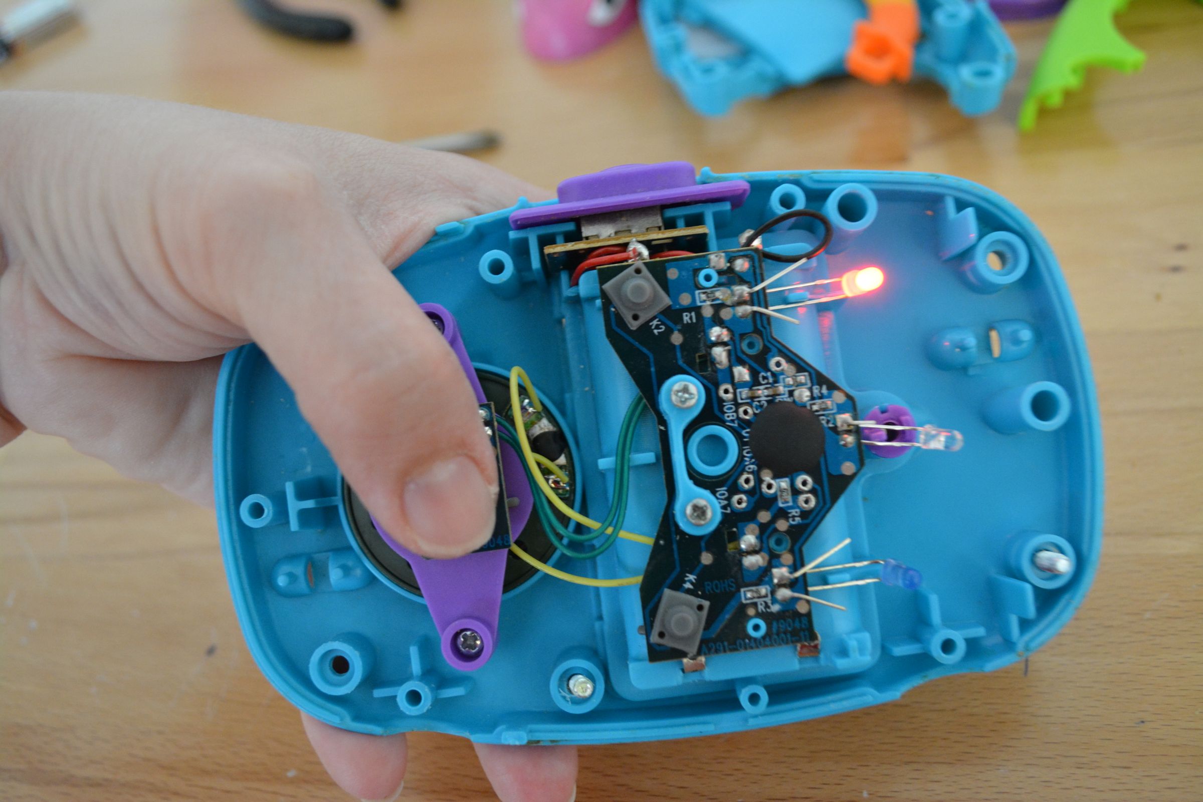 Take Apart and Rebuild Toys : 10 Steps (with Pictures) - Instructables