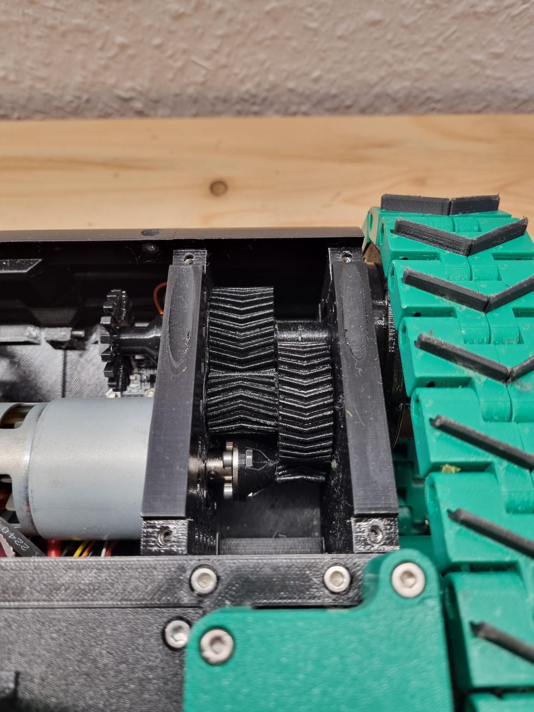 3D Printed DIY Remote Controlled Tank With Operational Gun : 10 Steps ...