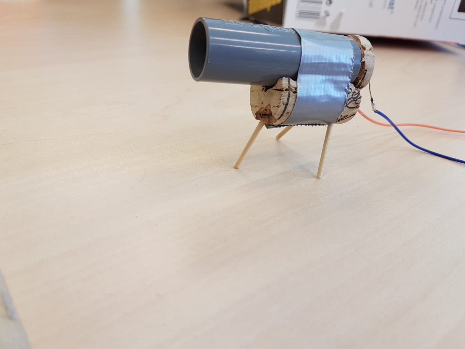 Demonstrating Photo-electric Effect : 6 Steps - Instructables