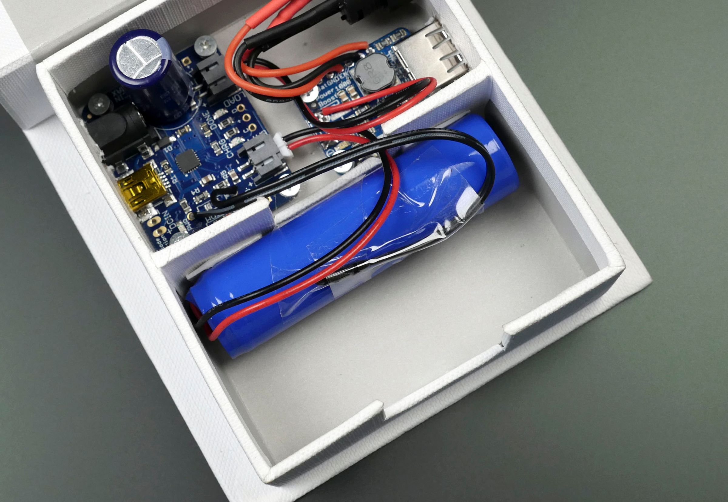 Solar USB Charger : 10 Steps (with Pictures) - Instructables