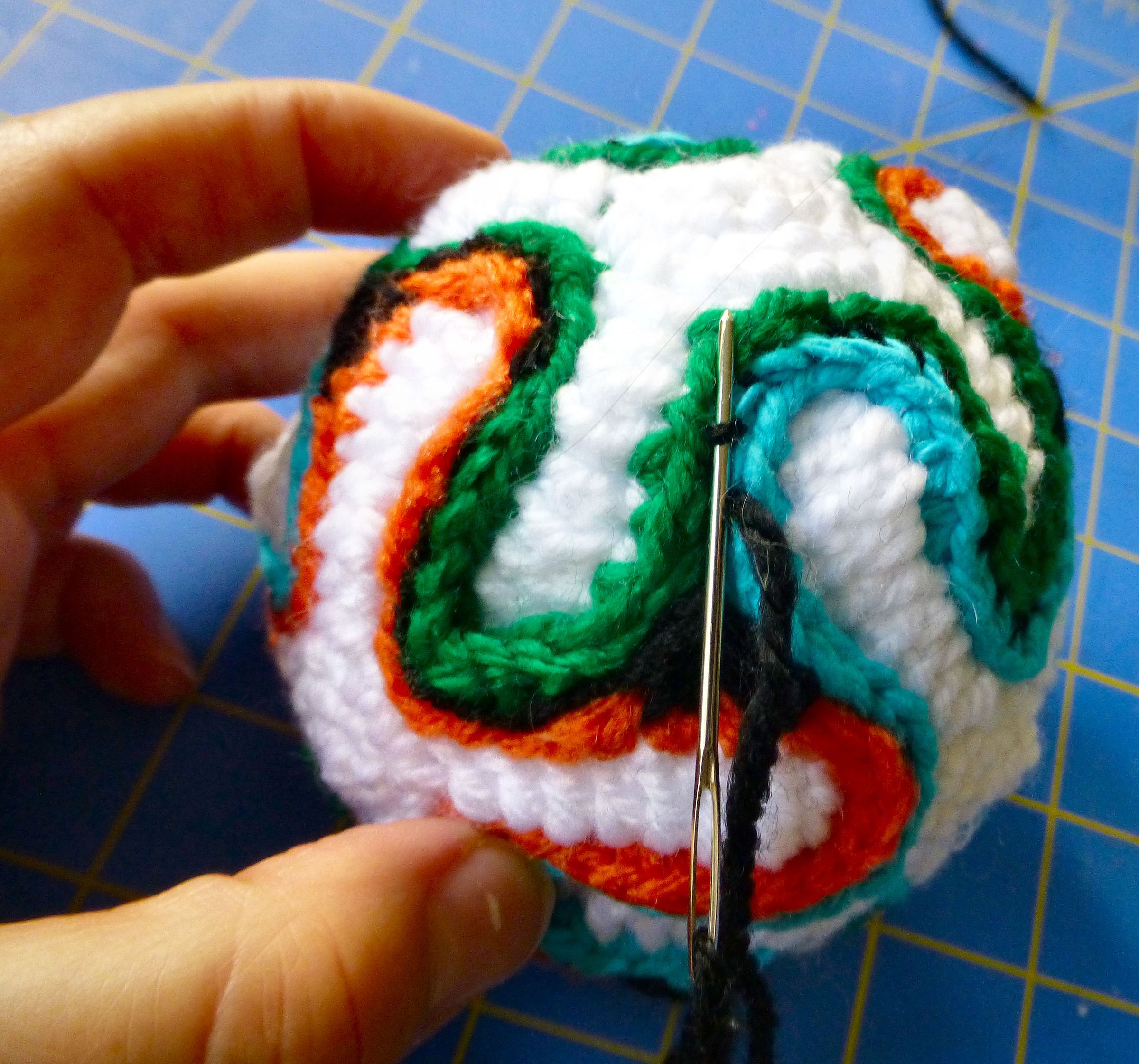 2014 World Cup Mini Match Ball : 6 Steps (with Pictures) - Instructables