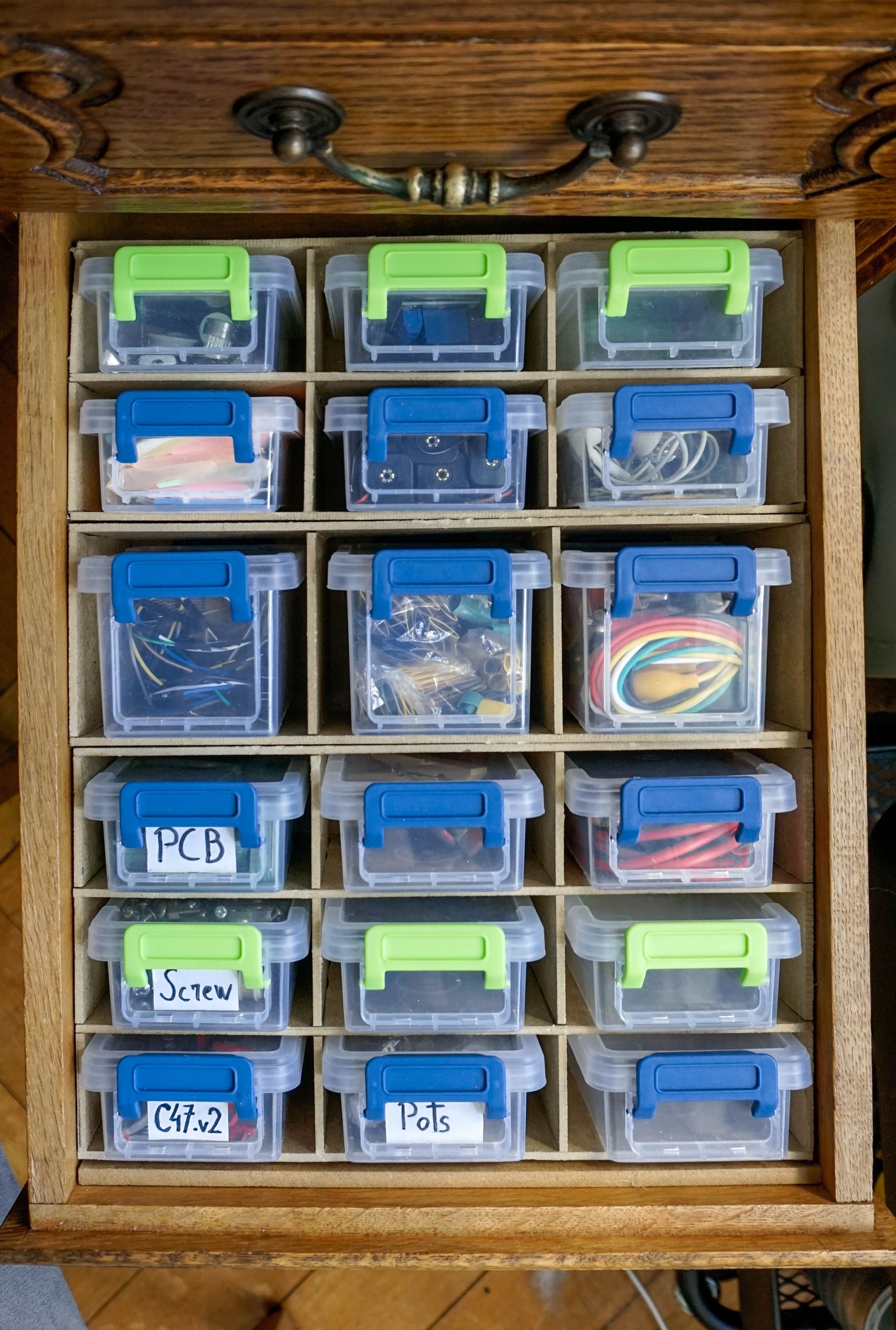 The Sleeper Electronic Components Organizer Desk : 10 Steps (with ...