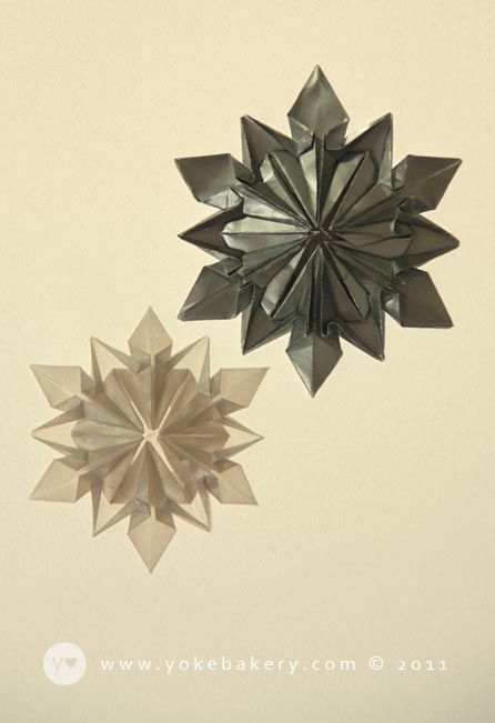 Origami Snowflake : 17 Steps (with Pictures) - Instructables