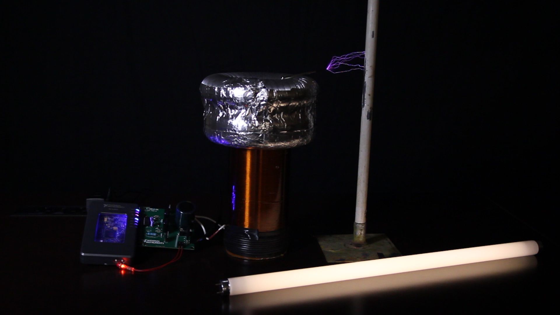 How to Make a Musical Solid State Tesla Coil (SSTC) That Plays Guitar ...