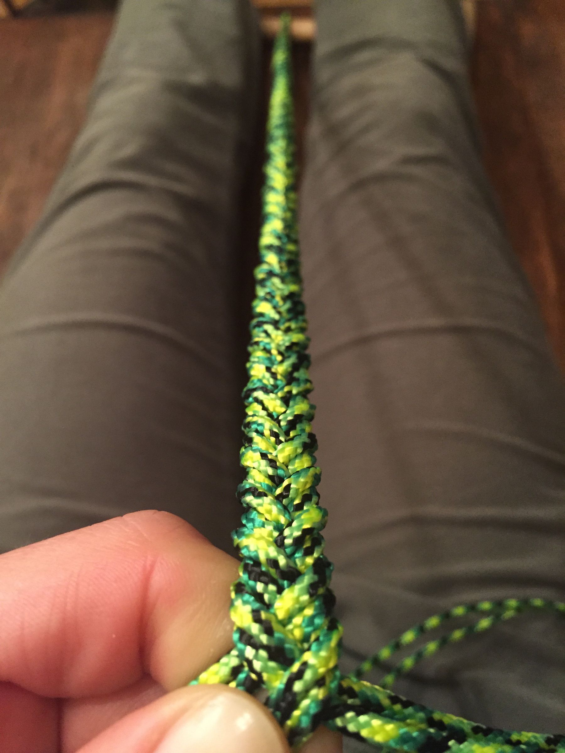 How to Make a Paracord "David's Sling" : 8 Steps (with Pictures ...