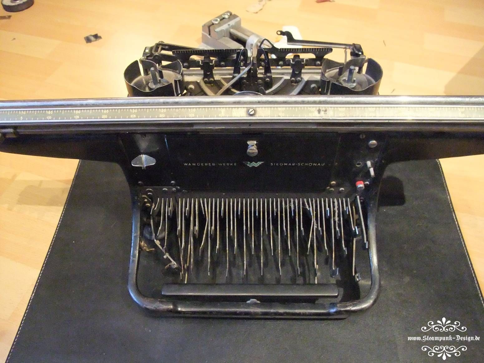 Most Detailed Steampunk Keyboard Instruction : 11 Steps (with Pictures ...